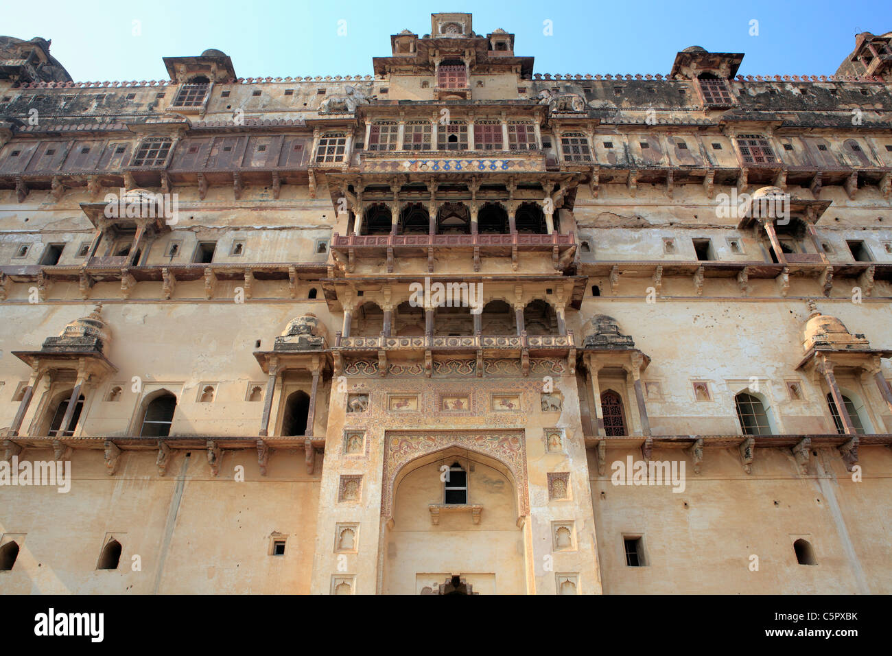 Govind mandir palace (1620), Datia, India Stock Photo - Alamy