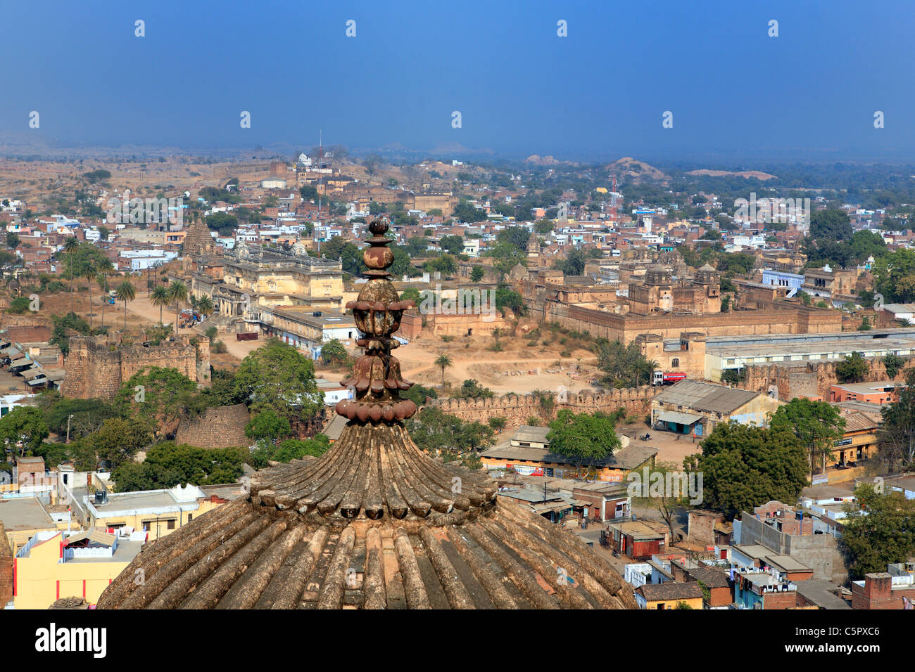 Datia indian palace hi-res stock photography and images - Alamy