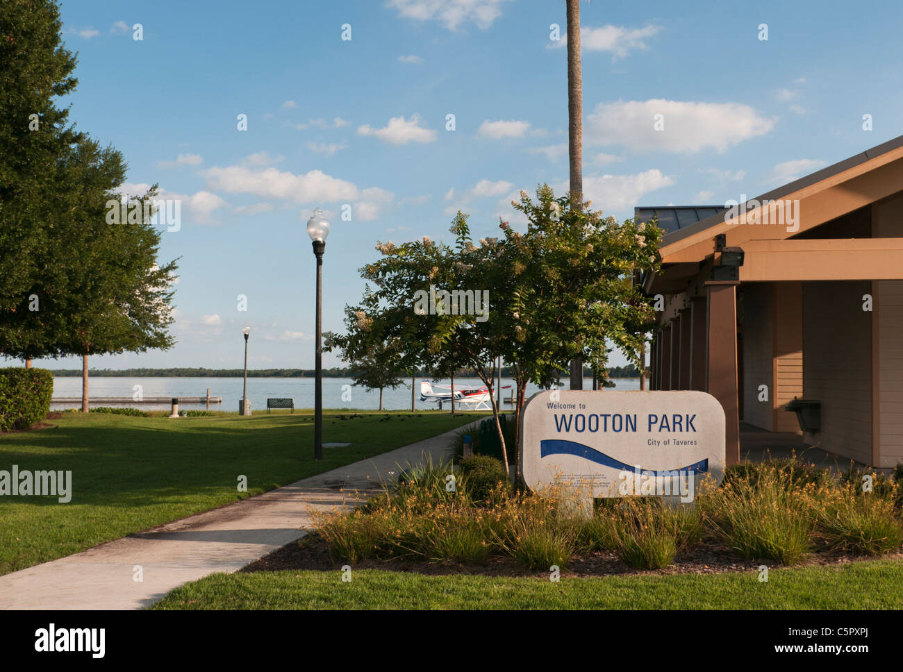 Seaport park hi-res stock photography and images - Alamy