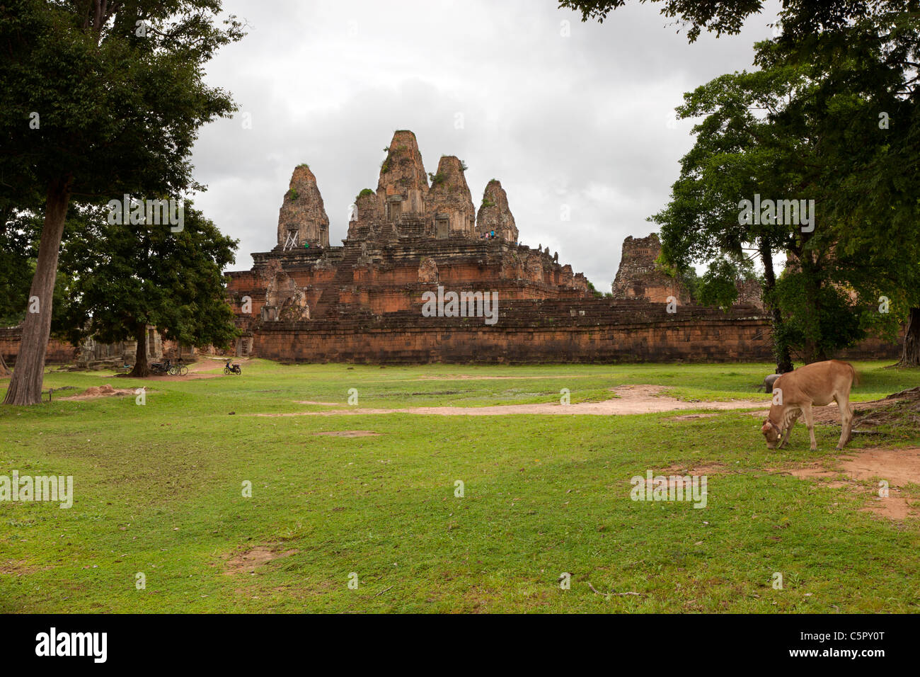 Prasat Pre Rup (turn the body), Angkor, UNESCO World Heritage Site ...