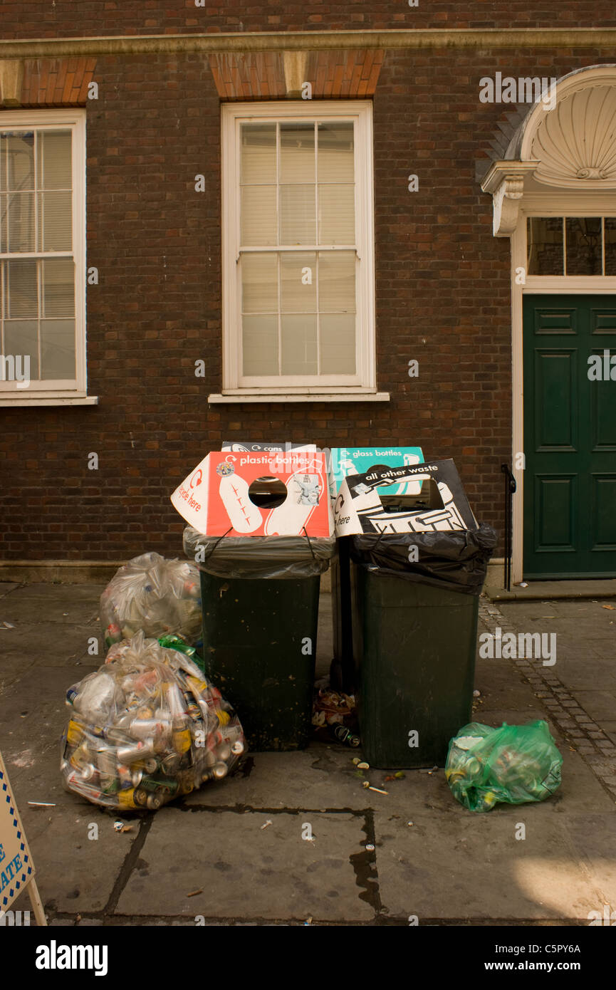 Litter Street High Resolution Stock Photography and Images - Alamy