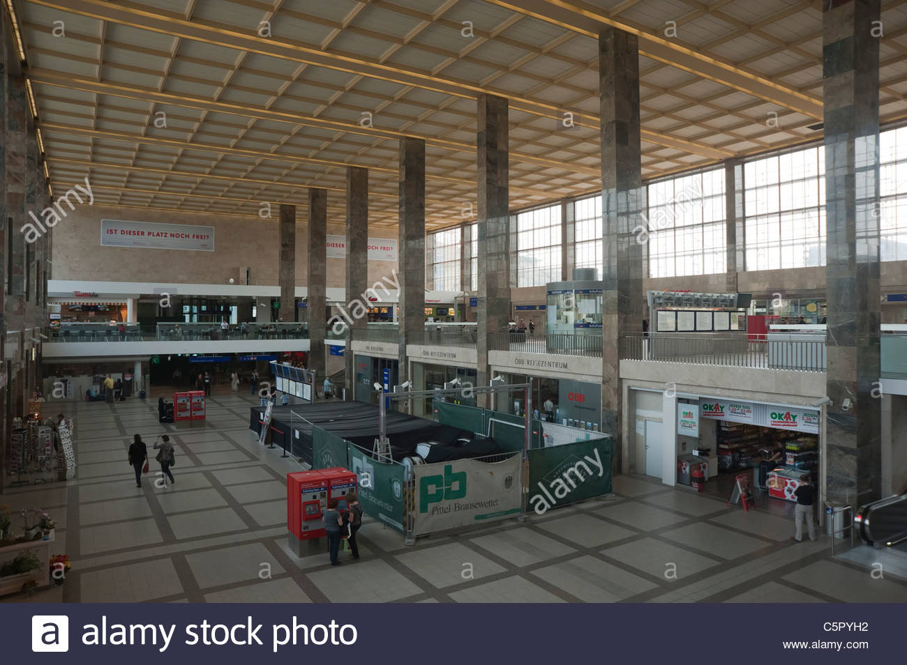 Wien Westbahnhof Stock Photos & Wien Westbahnhof Stock Images - Alamy