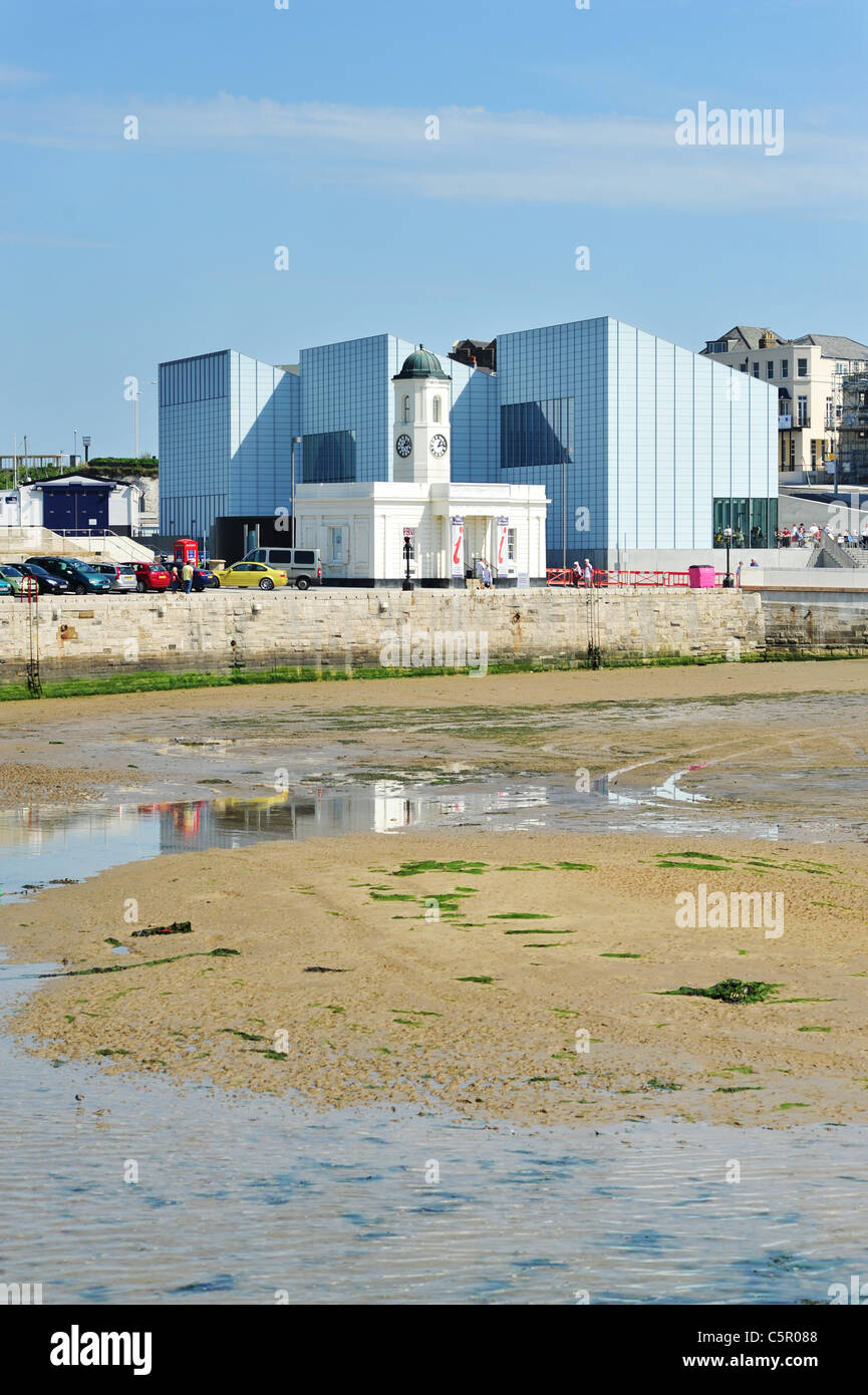 Turner Contemporary art gallery Stock Photo - Alamy