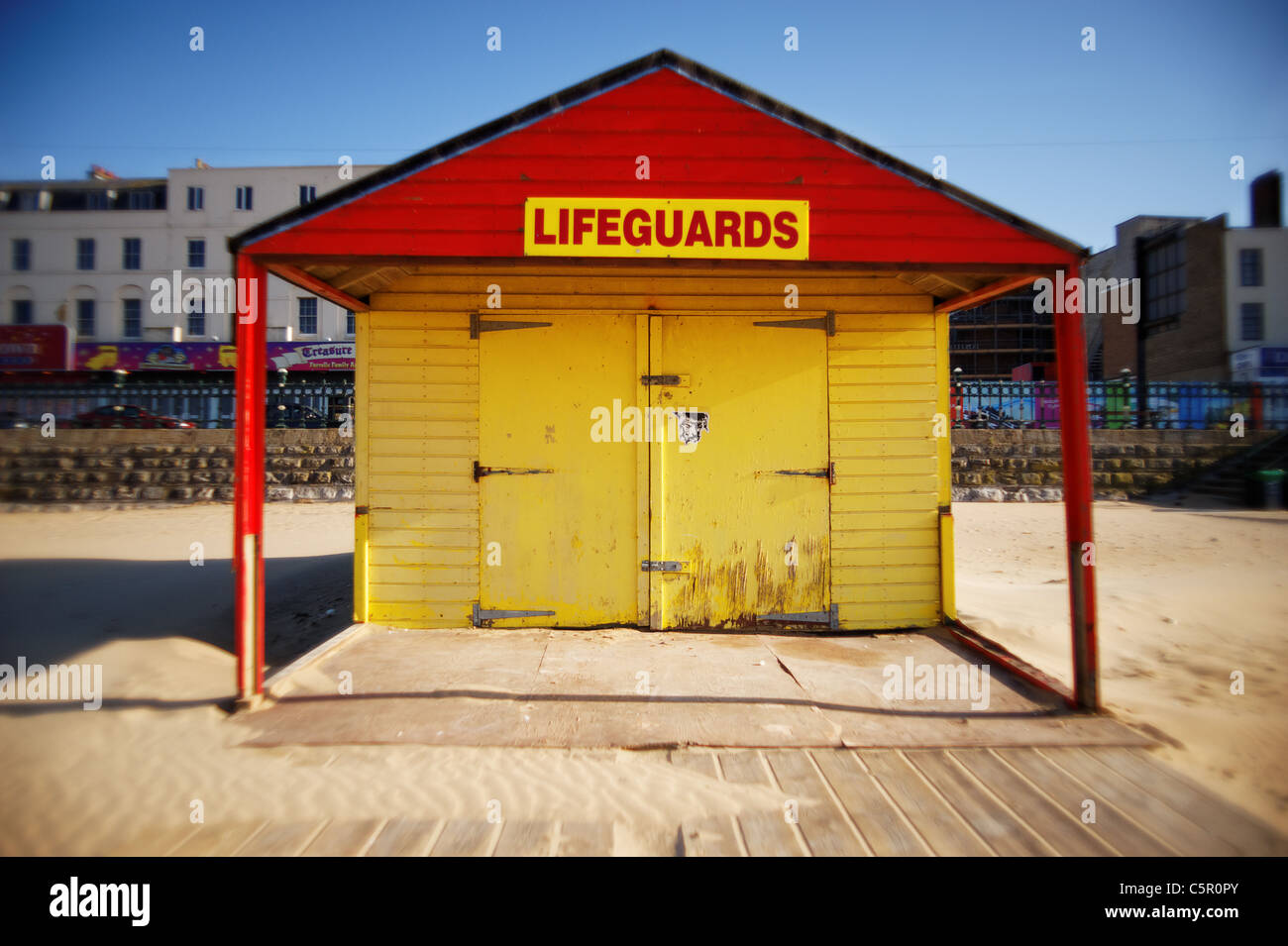 Lifeguard's Hut - Margate Beach Stock Photo - Alamy