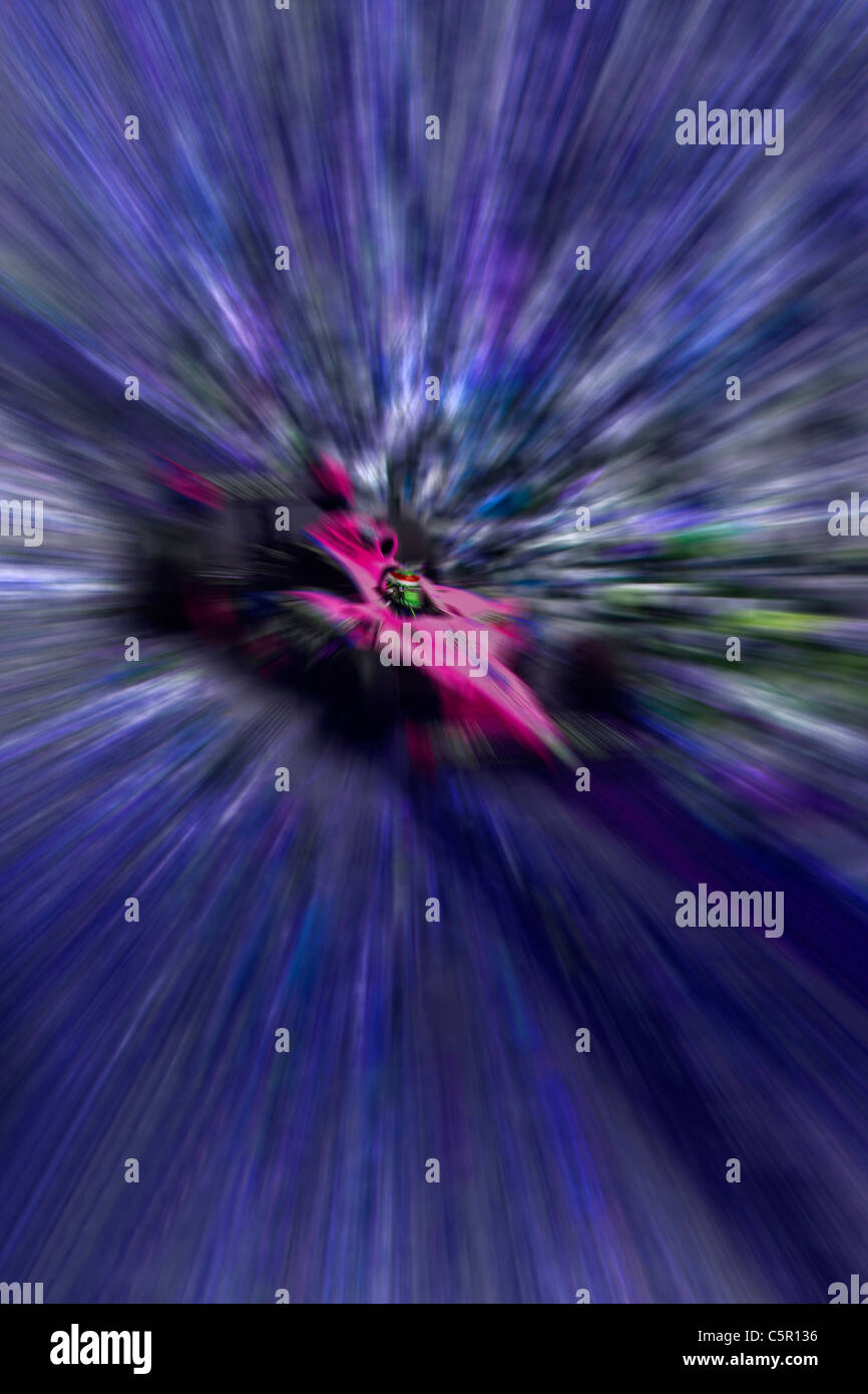 Car with zoom effect hi-res stock photography and images - Alamy