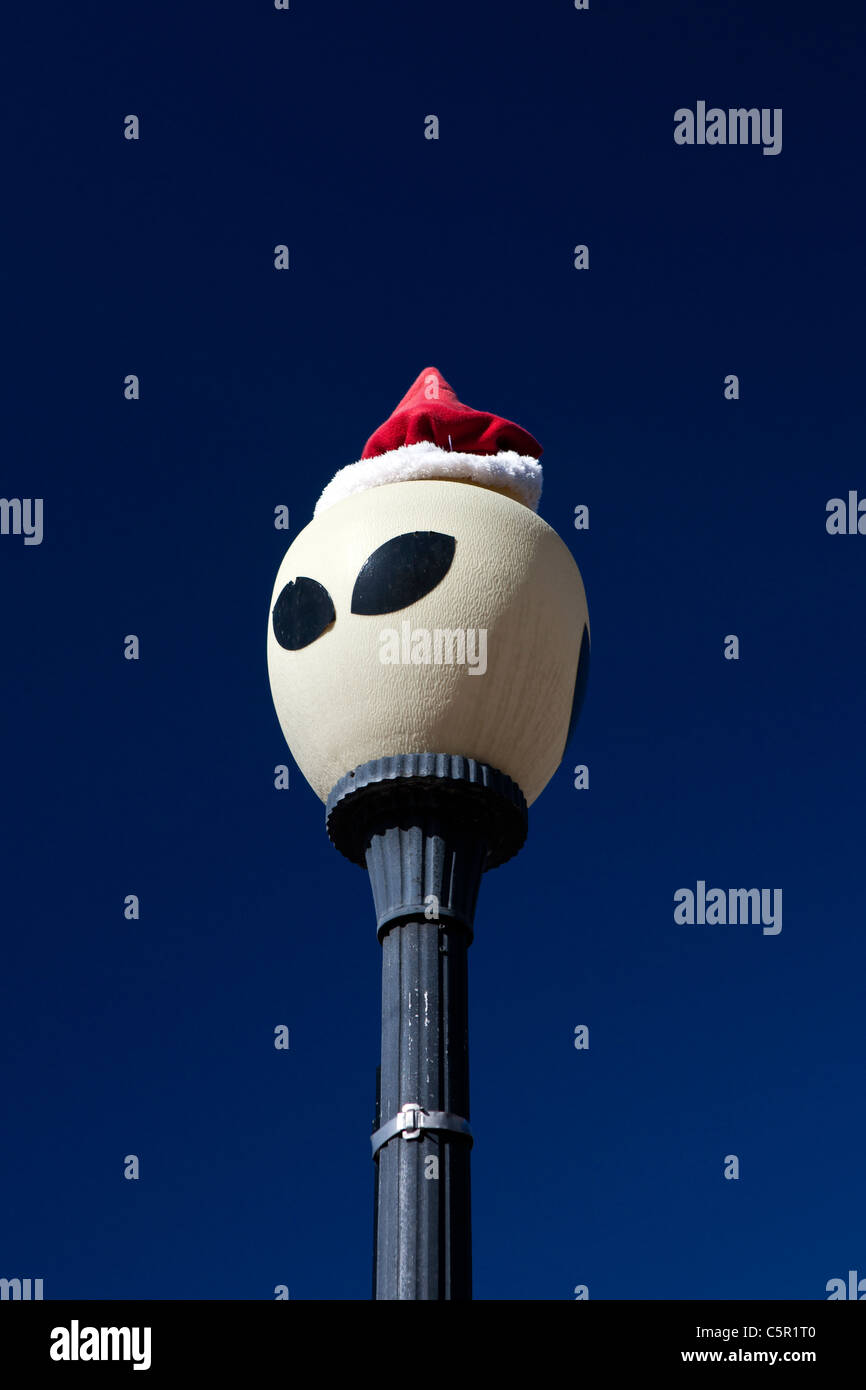 Alien themed attractions hi-res stock photography and images - Alamy