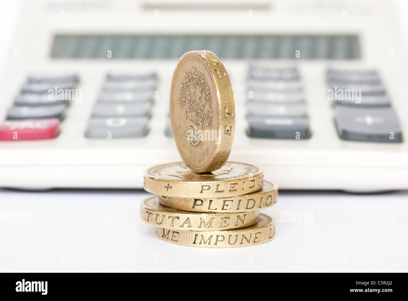 One pound coins queen hi-res stock photography and images - Alamy