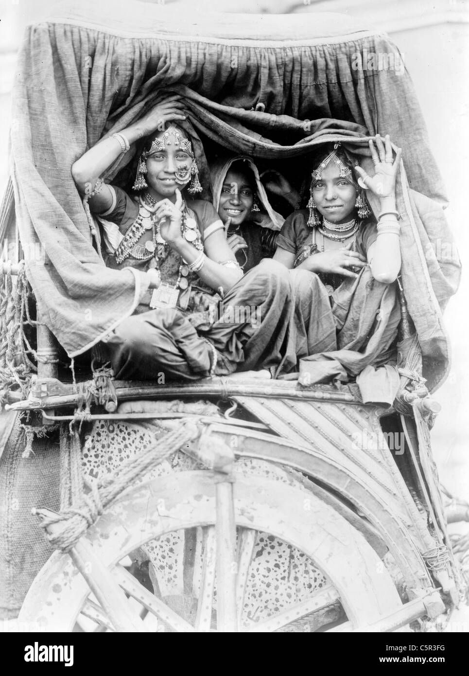 Nautch girls, India Stock Photo - Alamy