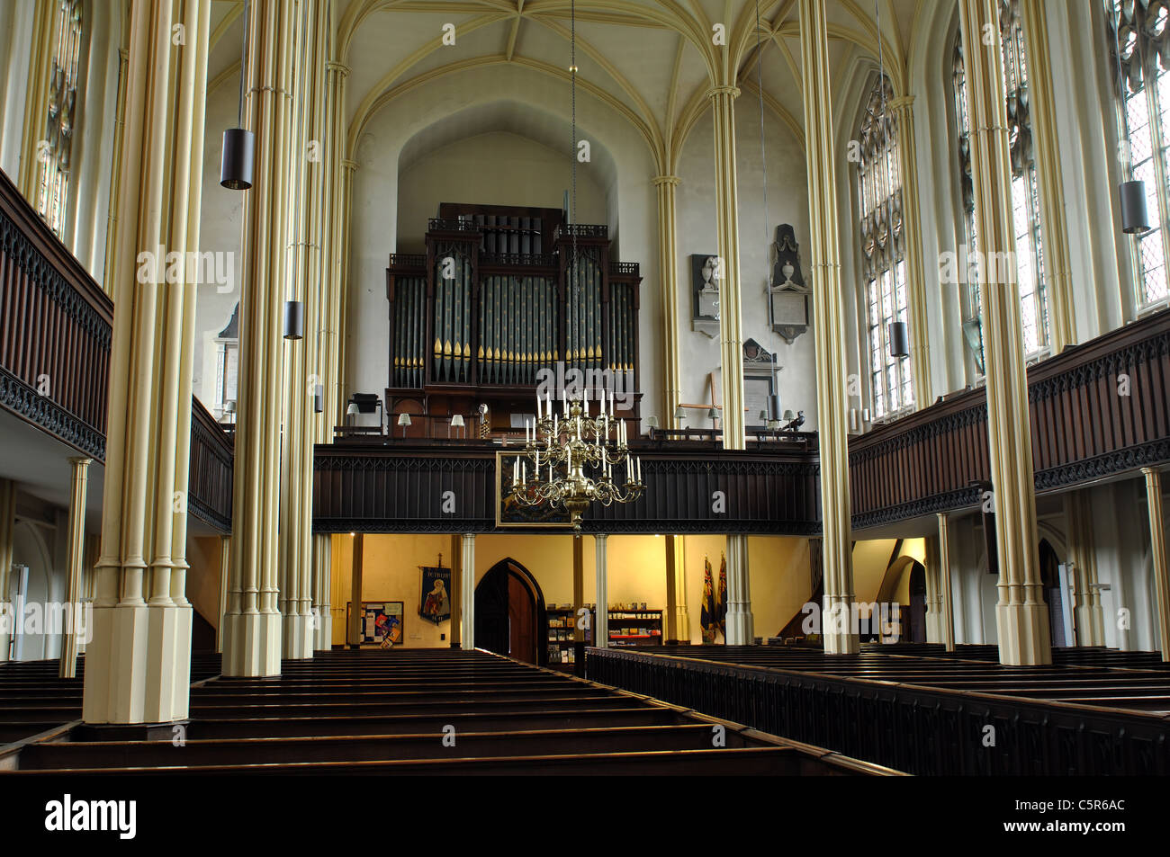 St marys tetbury hi-res stock photography and images - Alamy