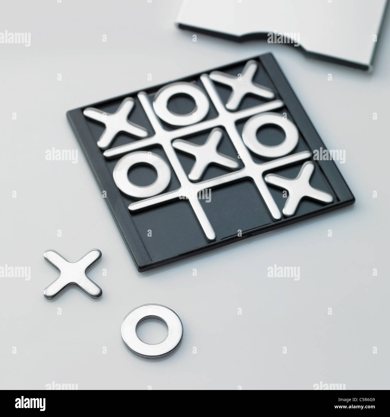 X and o game hi-res stock photography and images - Alamy