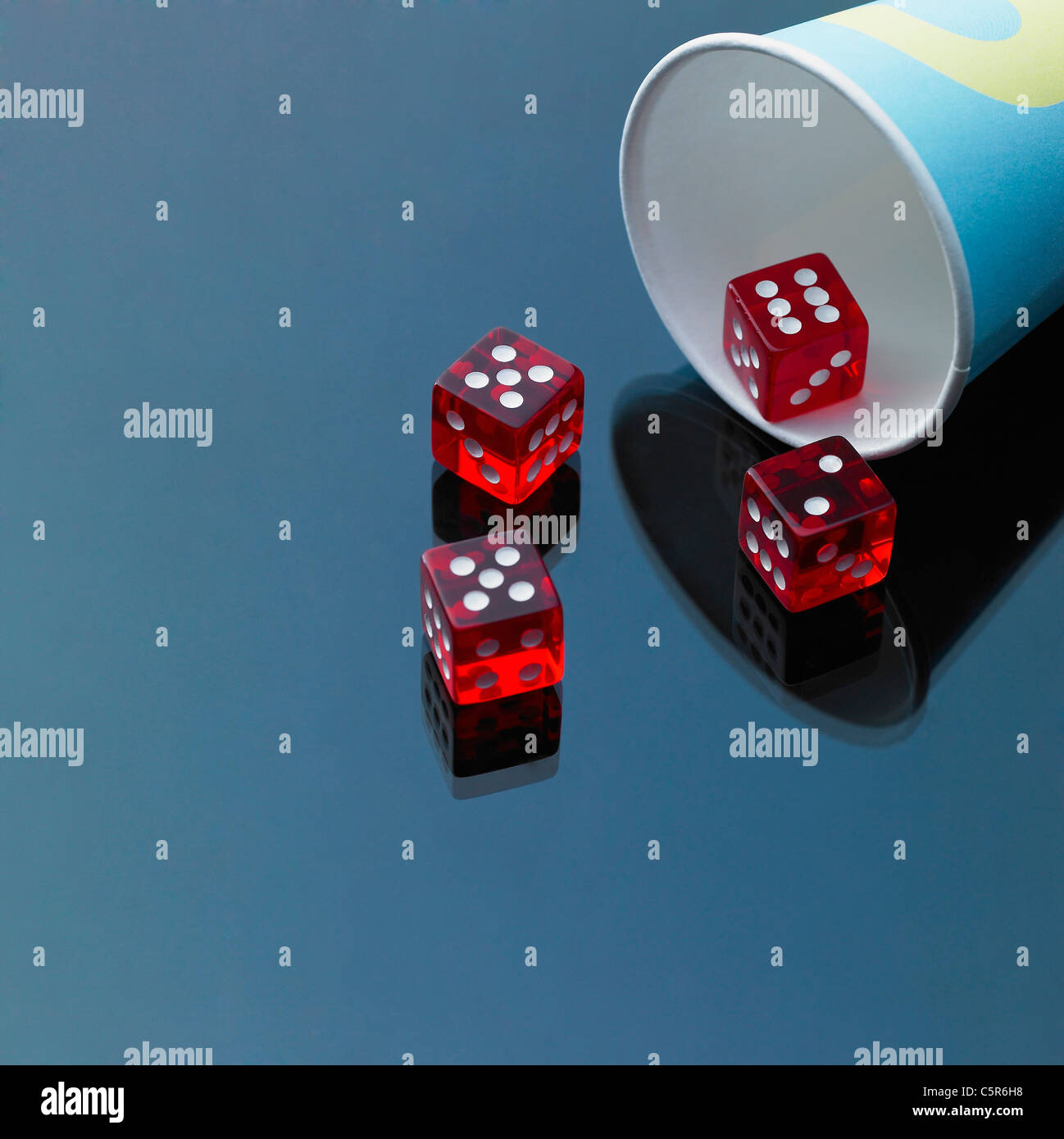 Die cup hi-res stock photography and images - Alamy