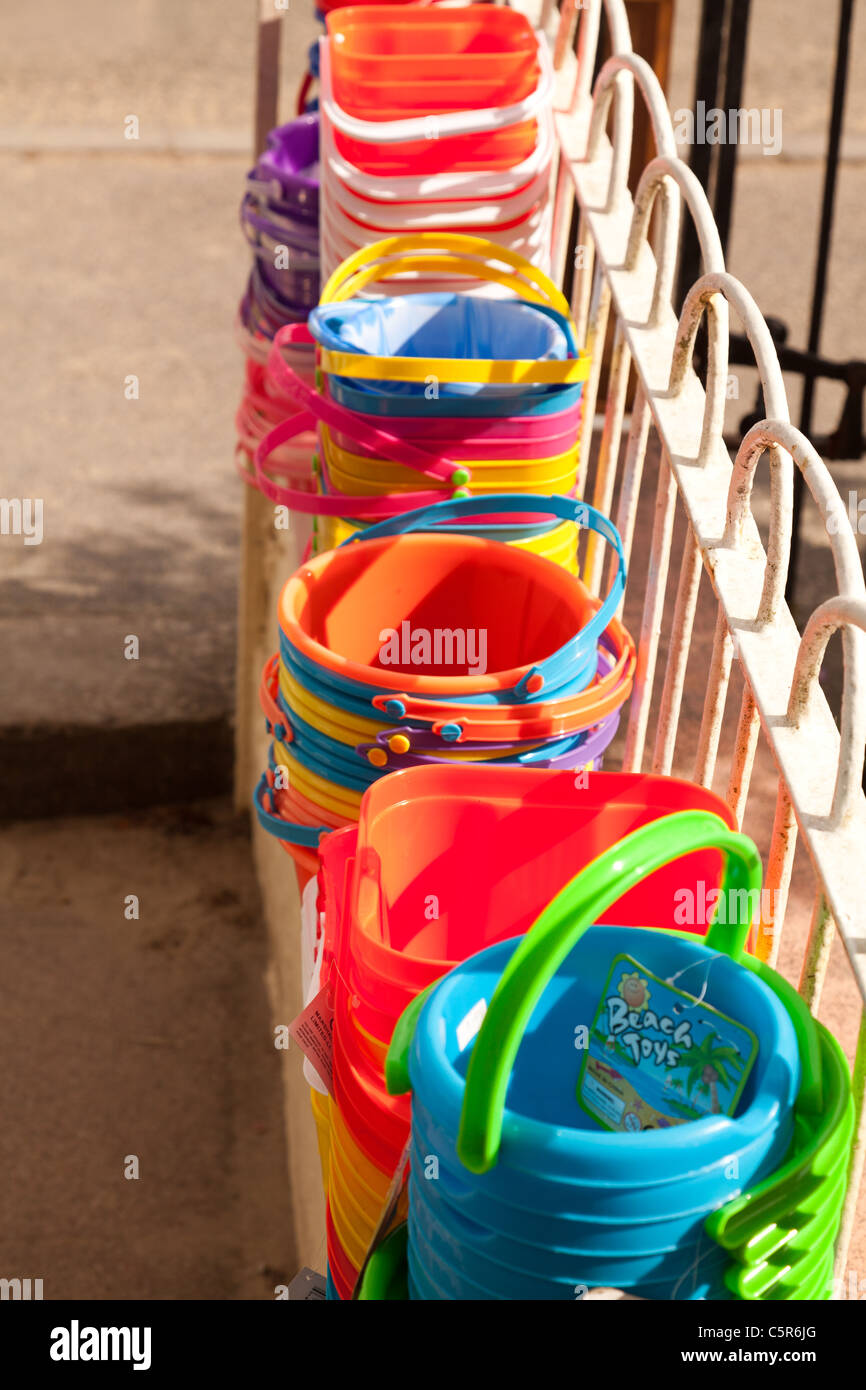 Plastic Beach Buckets at Bennie Keim blog