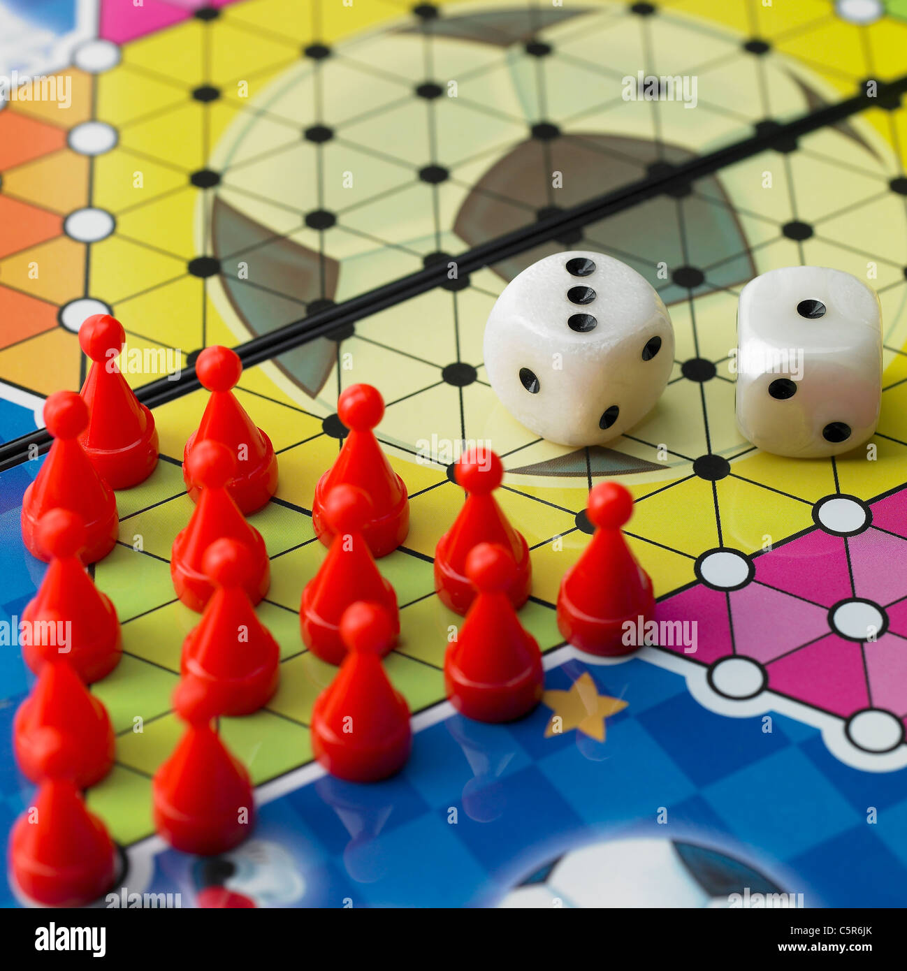 Board game die hi-res stock photography and images - Alamy