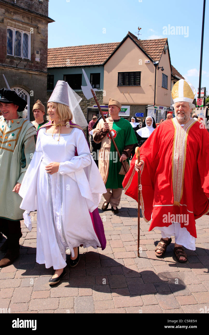 Procession of people dressed in Medieval costumes during Shaftsbury's ...
