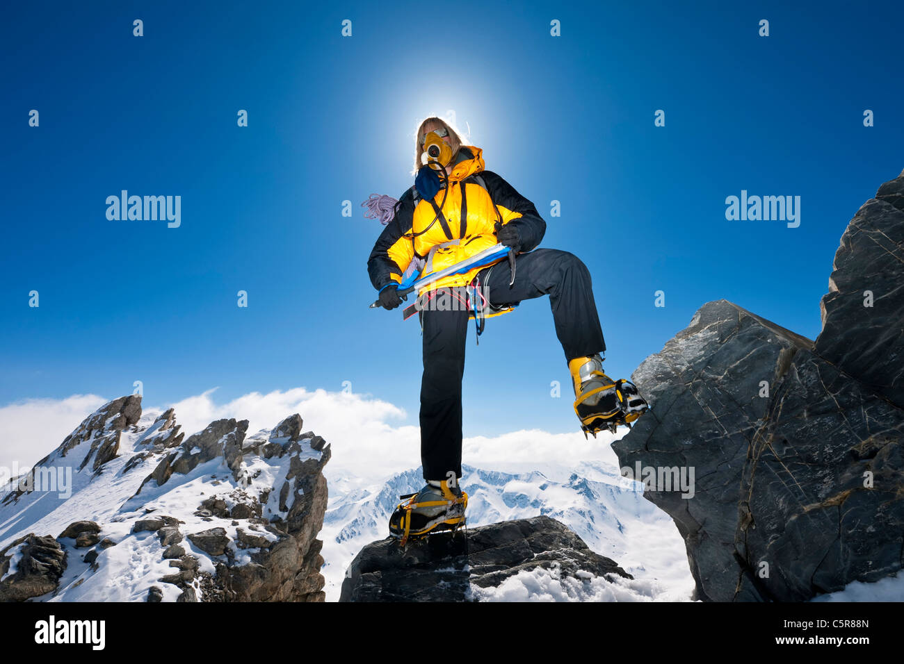 Oxygen mask climber hi-res stock photography and images - Alamy