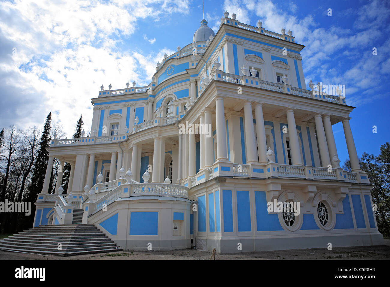 Palace "Rolling Hill" (1762-1774, architect Antonio Rinaldi ...