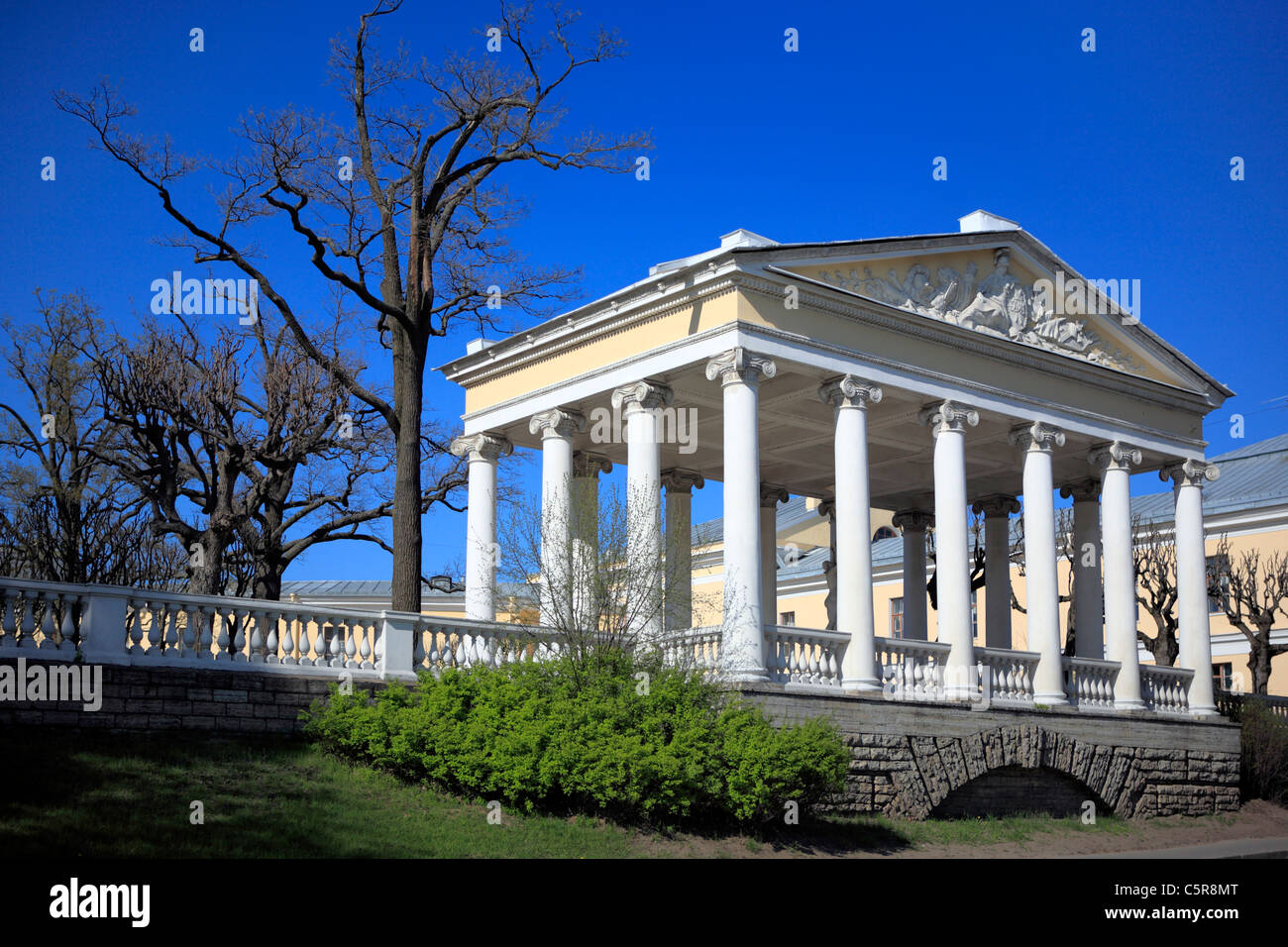 Pavilion of The Three Graces (1800-1803), Architect Charles Cameron ...