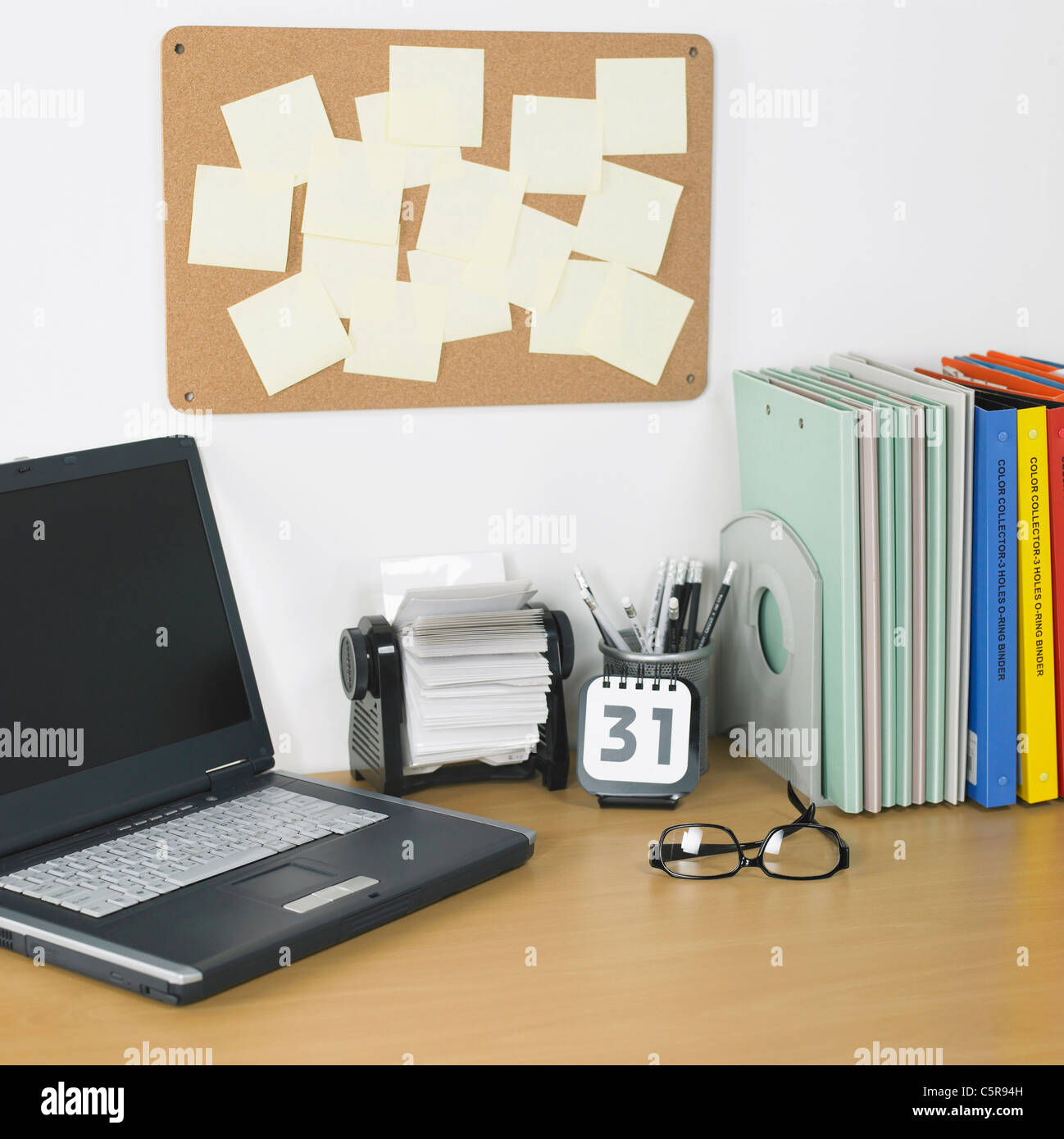 Notice board office hi-res stock photography and images - Alamy