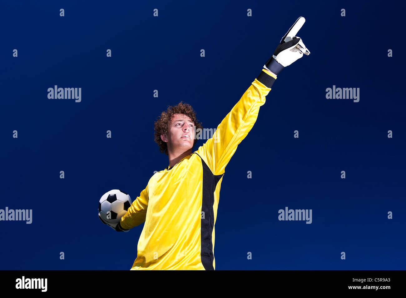 Deliver hi-res stock photography and images - Alamy