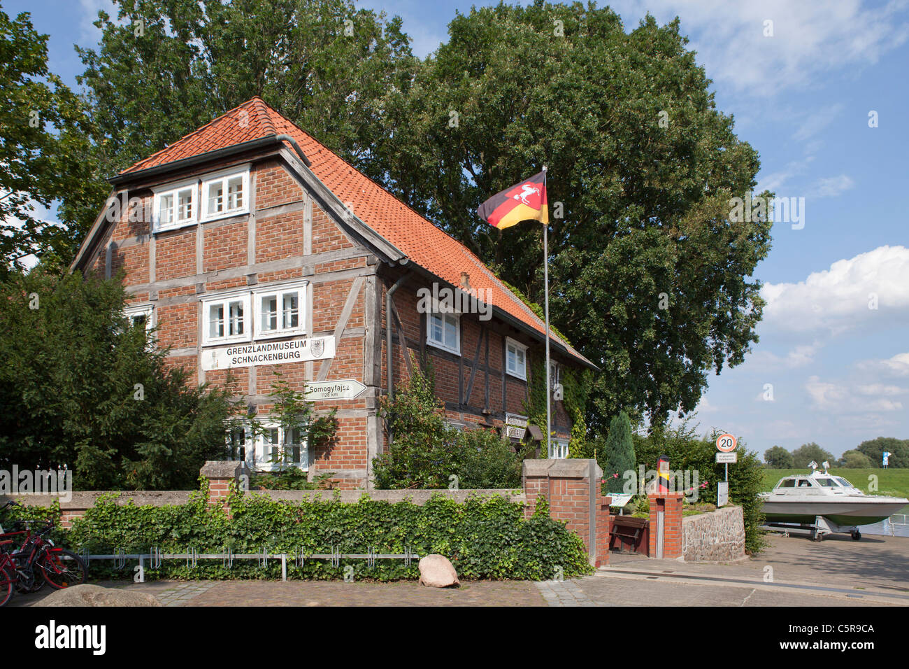 Border museum hi-res stock photography and images - Alamy