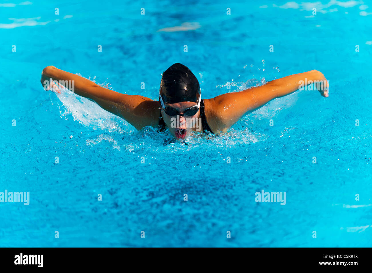 Swimming butterfly stroke hi-res stock photography and images - Alamy
