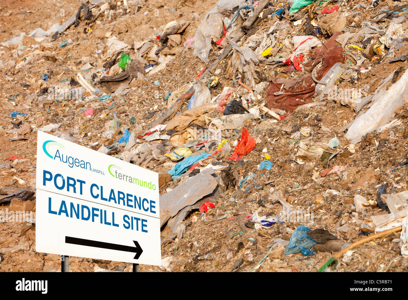 Landfill site industrial in north hi-res stock photography and images ...