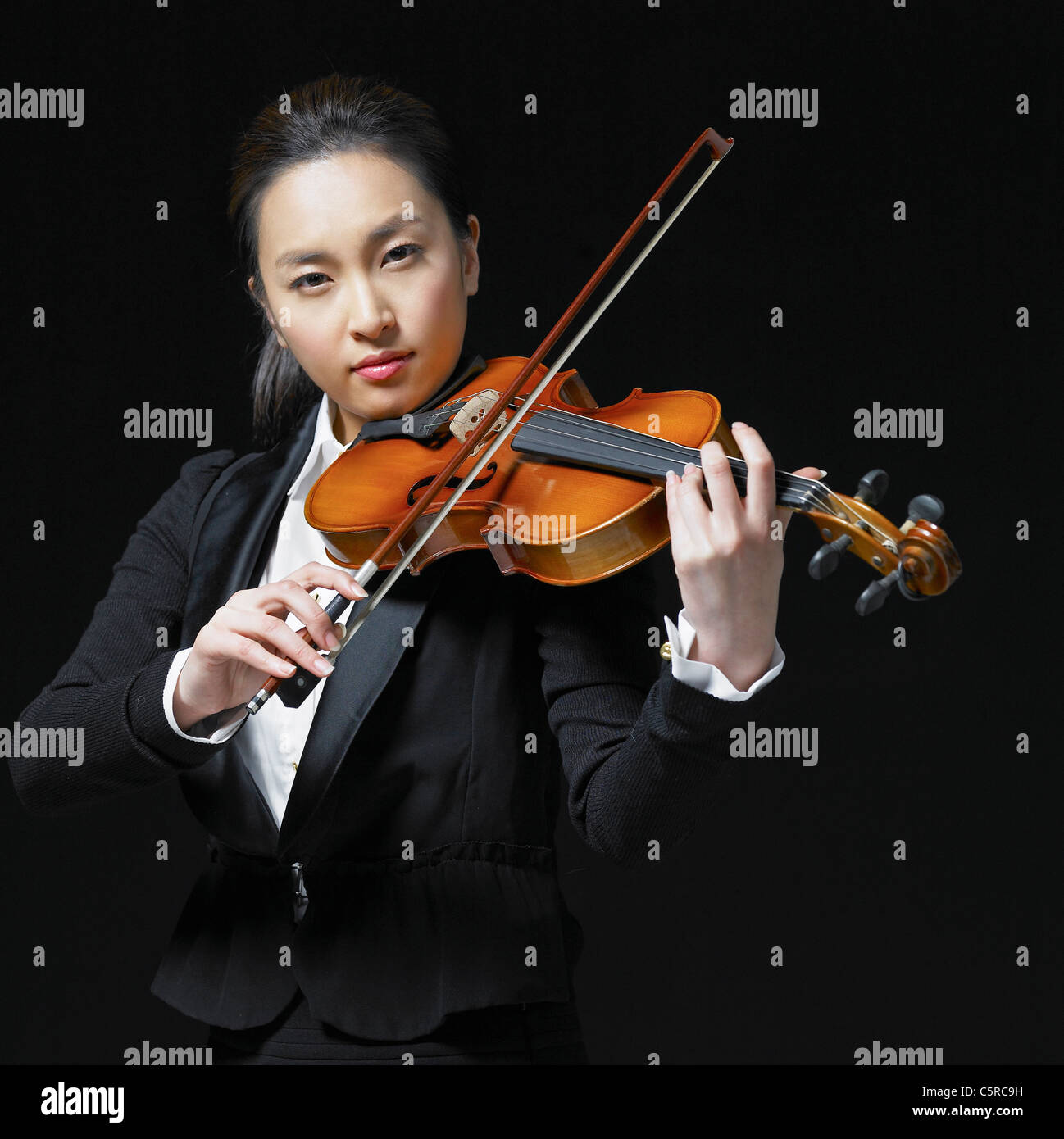 Half violin hi-res stock photography and images - Alamy
