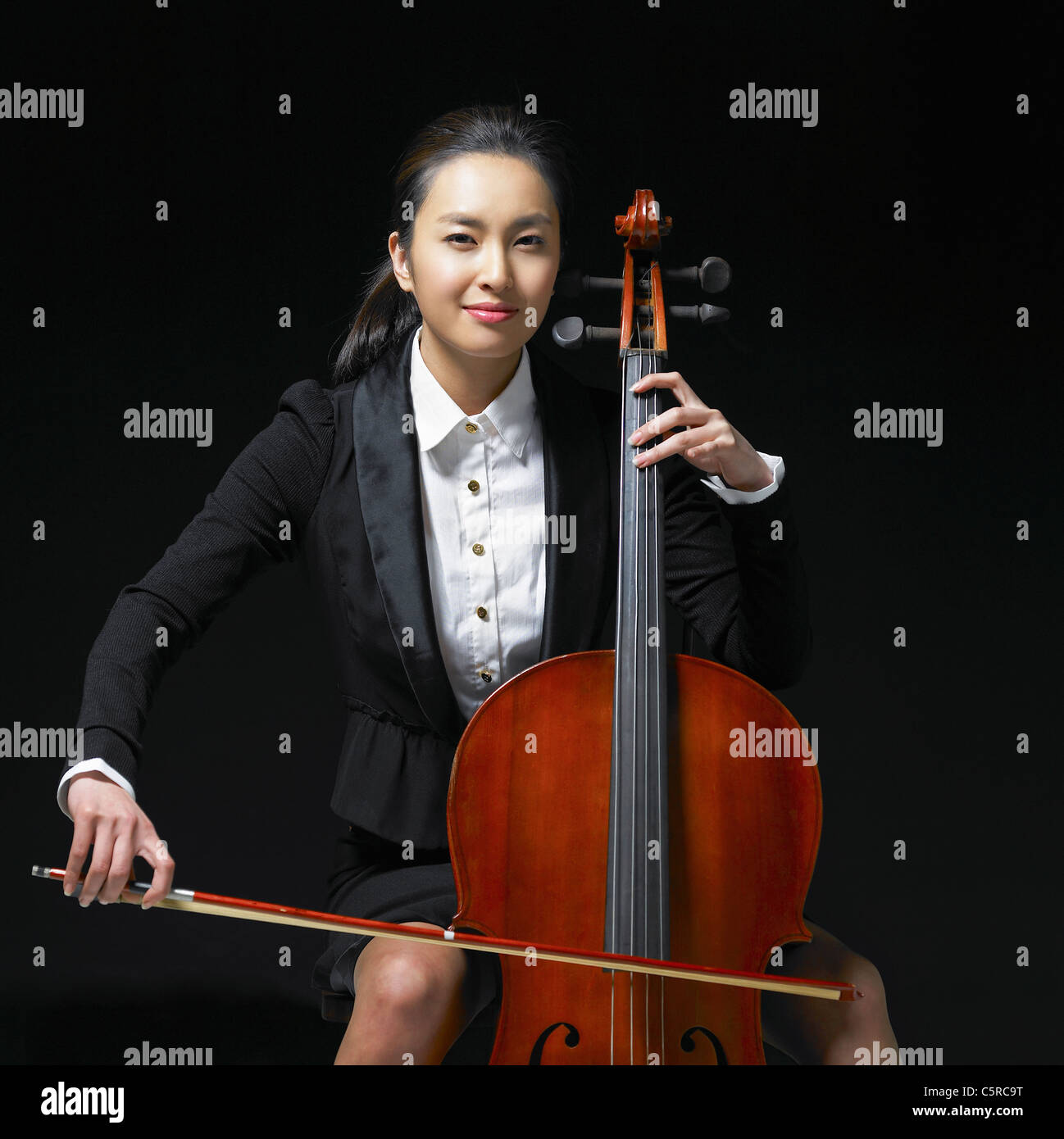Woman cello hi-res stock photography and images - Alamy