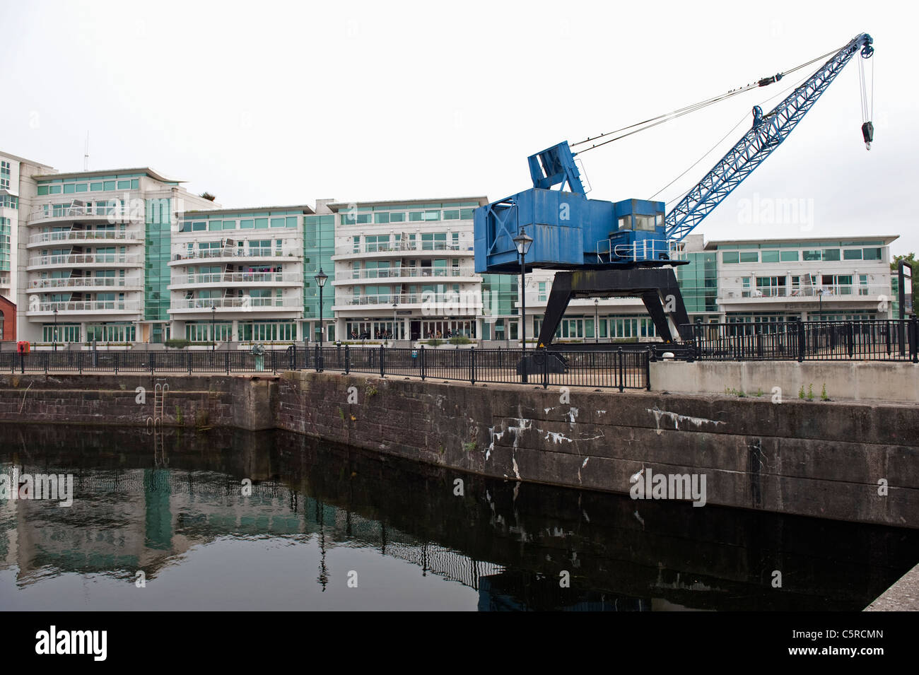 Cardiff docks old hi-res stock photography and images - Alamy