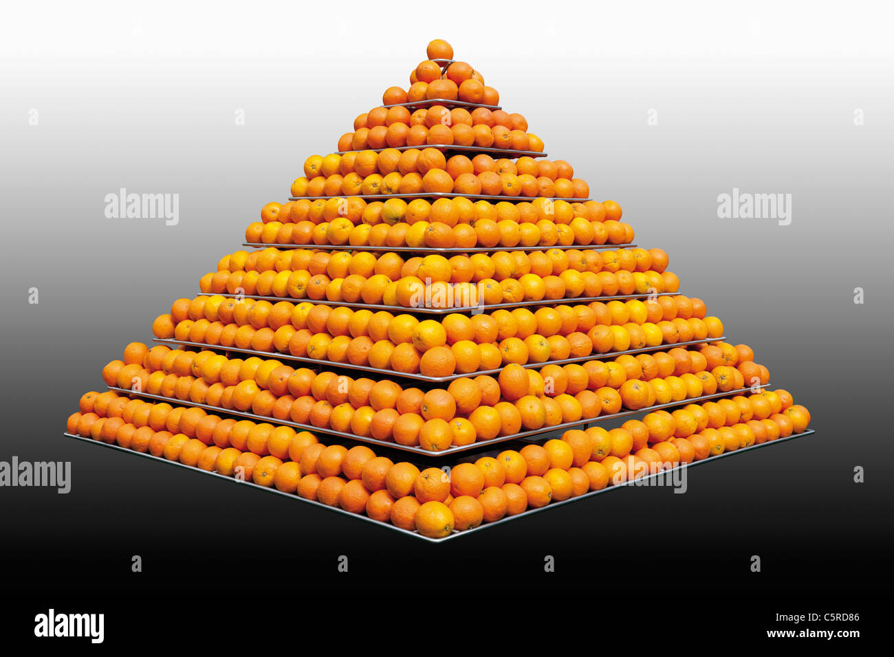 Pyramid shape hi-res stock photography and images - Alamy