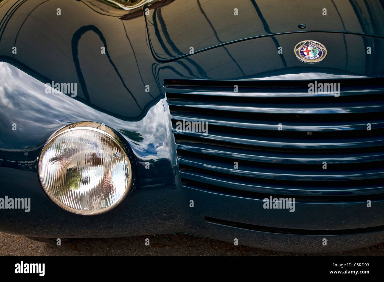 Historic alfa romeo grill detail hi-res stock photography and images ...