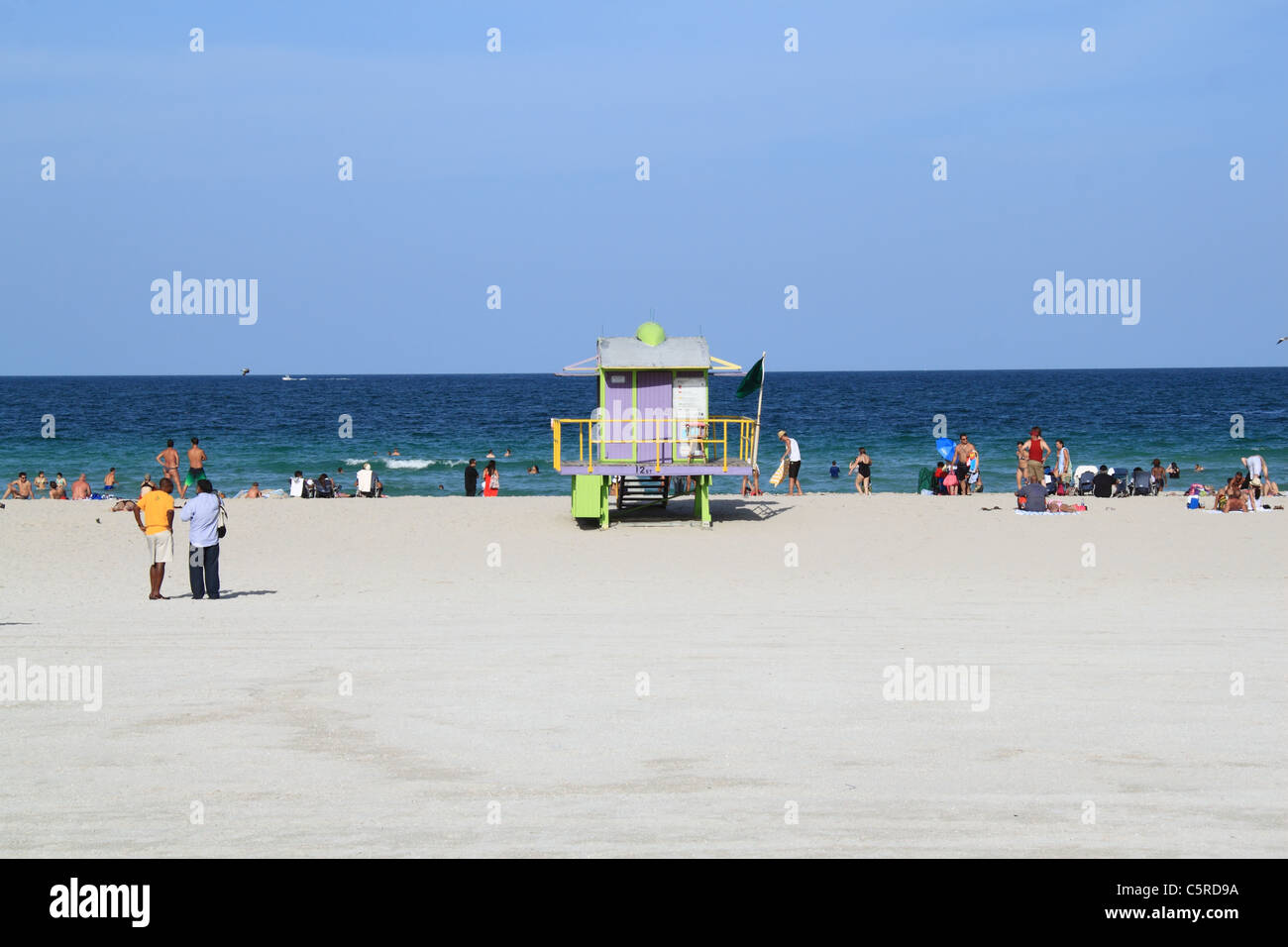Lifeguard lookout station hi-res stock photography and images - Alamy