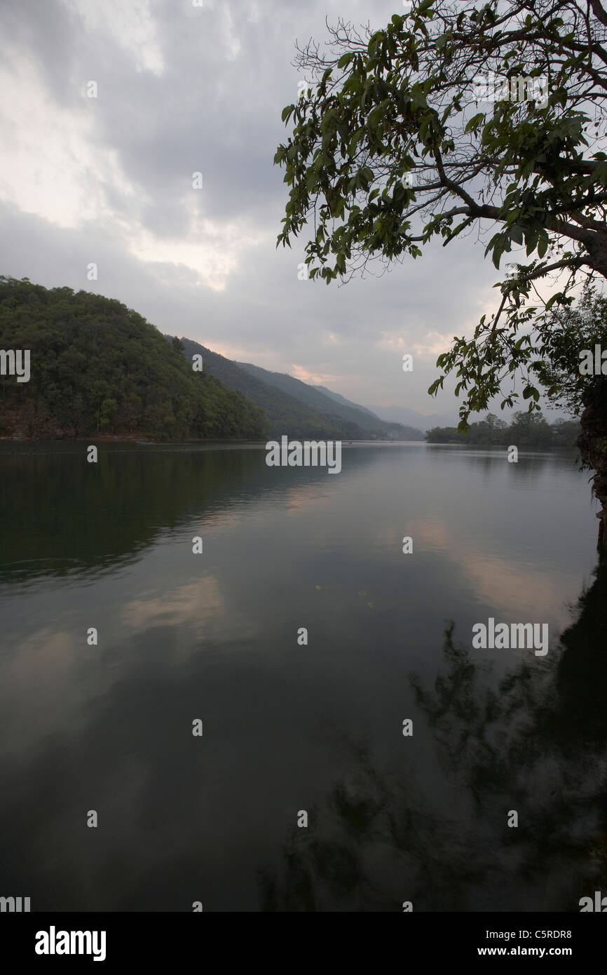 Lake Phewa (Fewa) Tal at sunset, Pokhara, Nepal, Asia Stock Photo - Alamy