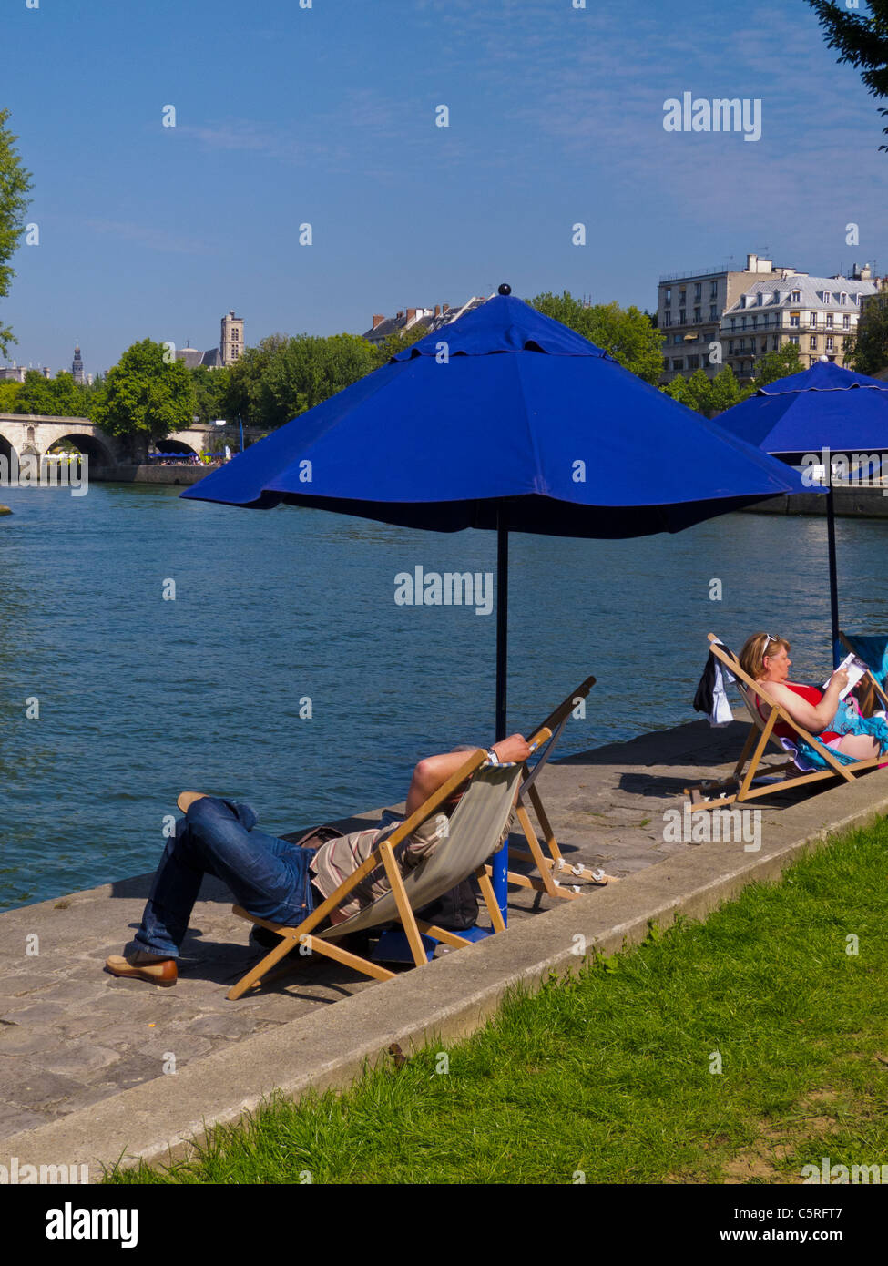 Paris plage paris beach side hi-res stock photography and images - Alamy