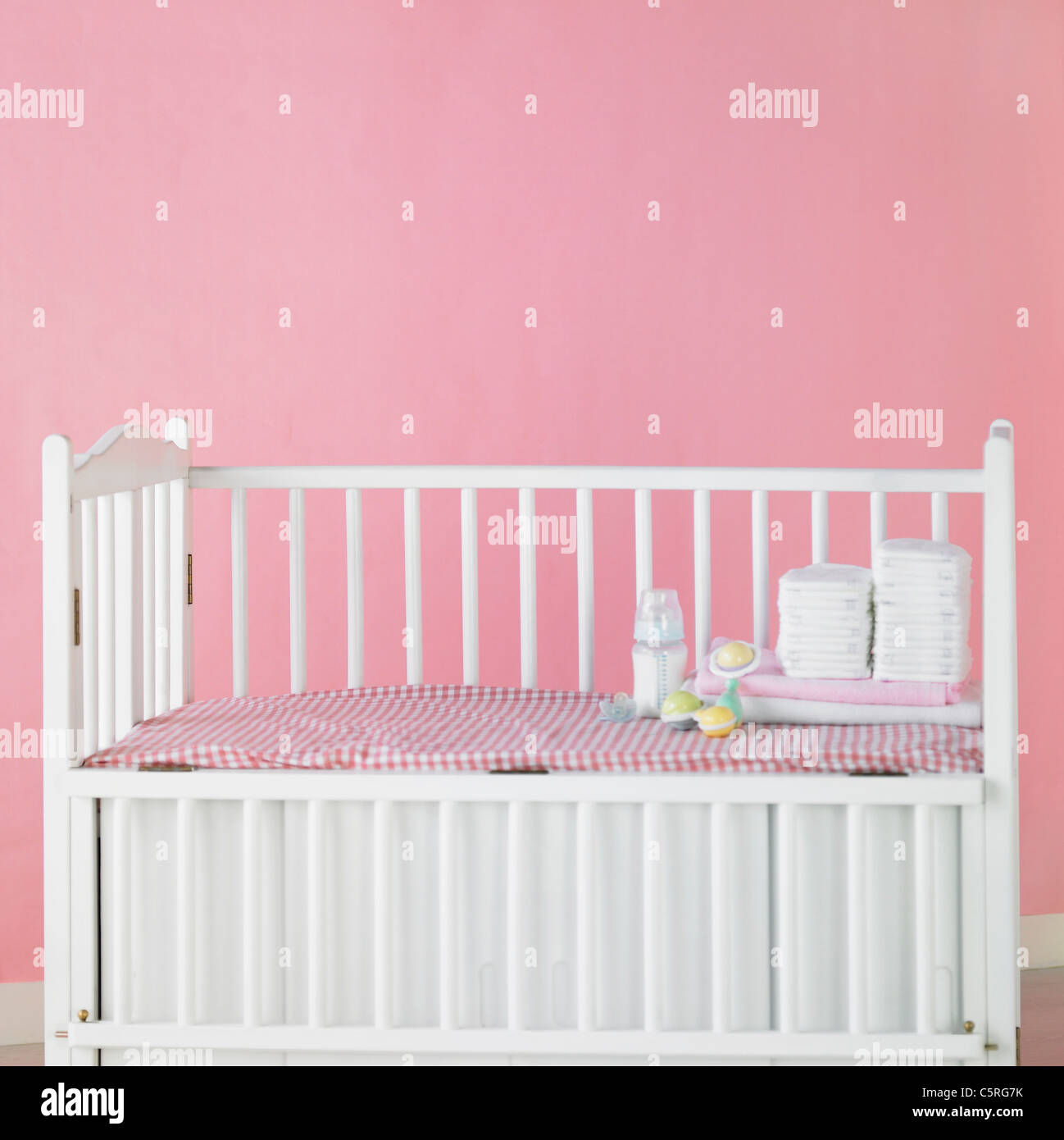 White cradle hi-res stock photography and images - Alamy