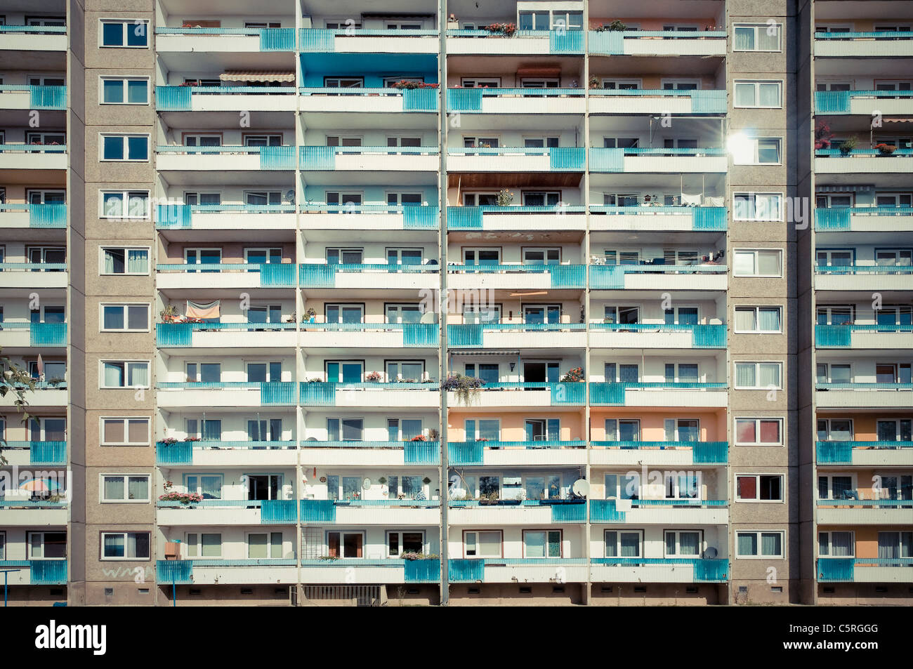 Balconies 80s flats hi-res stock photography and images - Alamy
