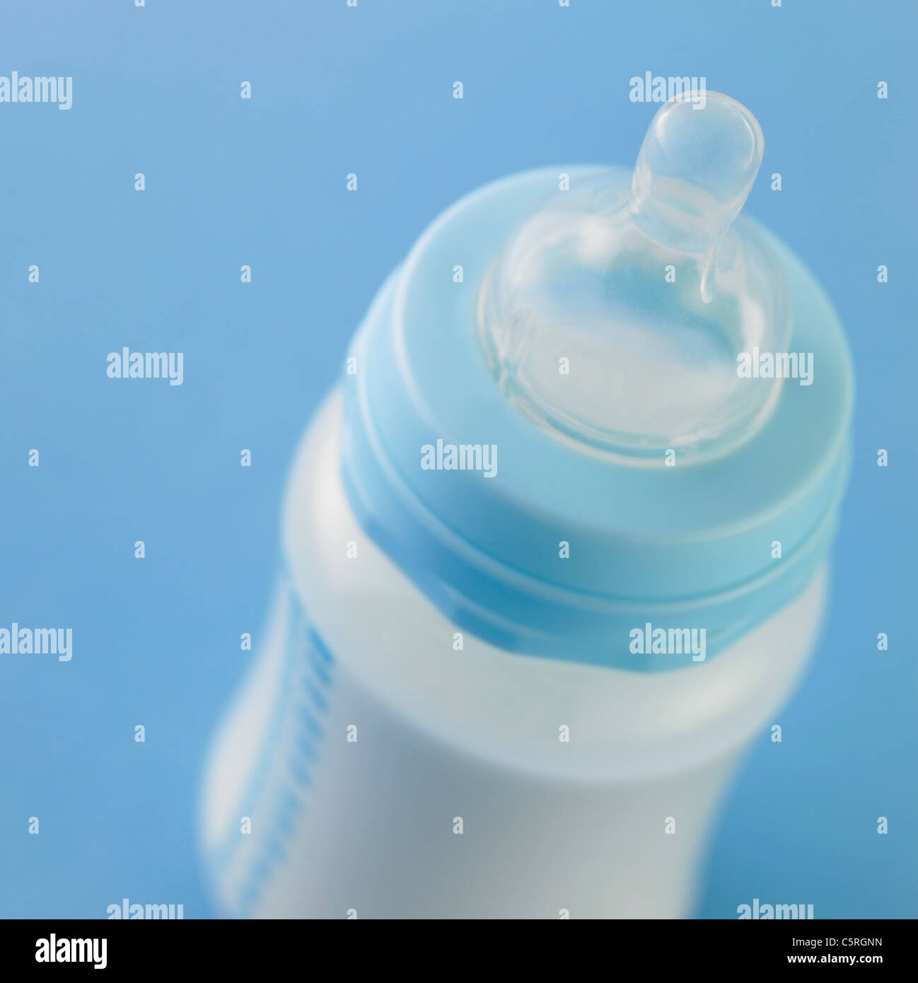 Baby bottle hi-res stock photography and images - Alamy