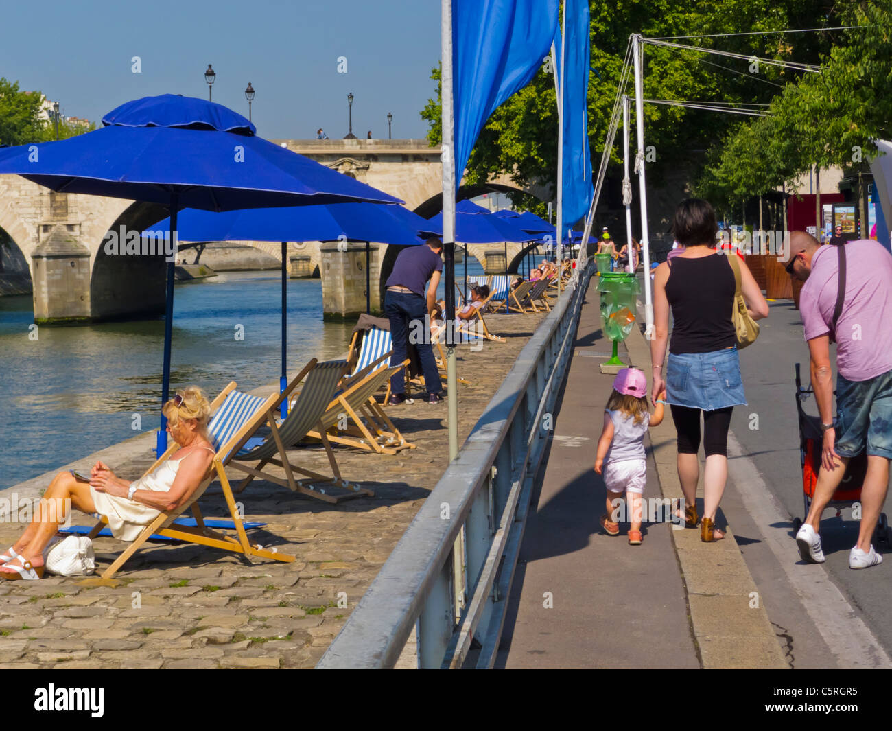Paris plage paris beach side hi-res stock photography and images - Alamy