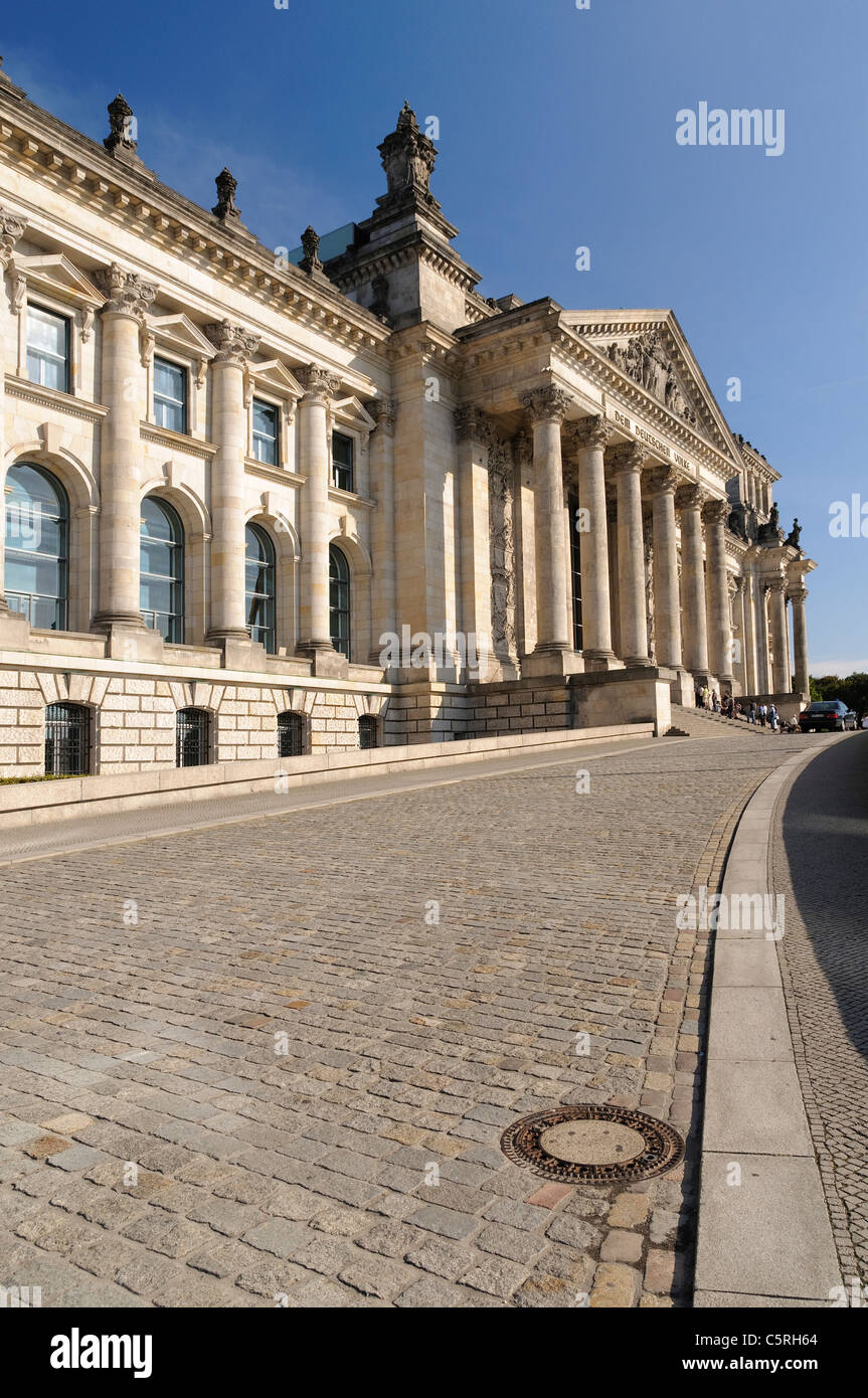 German parliament berlin hi-res stock photography and images - Alamy