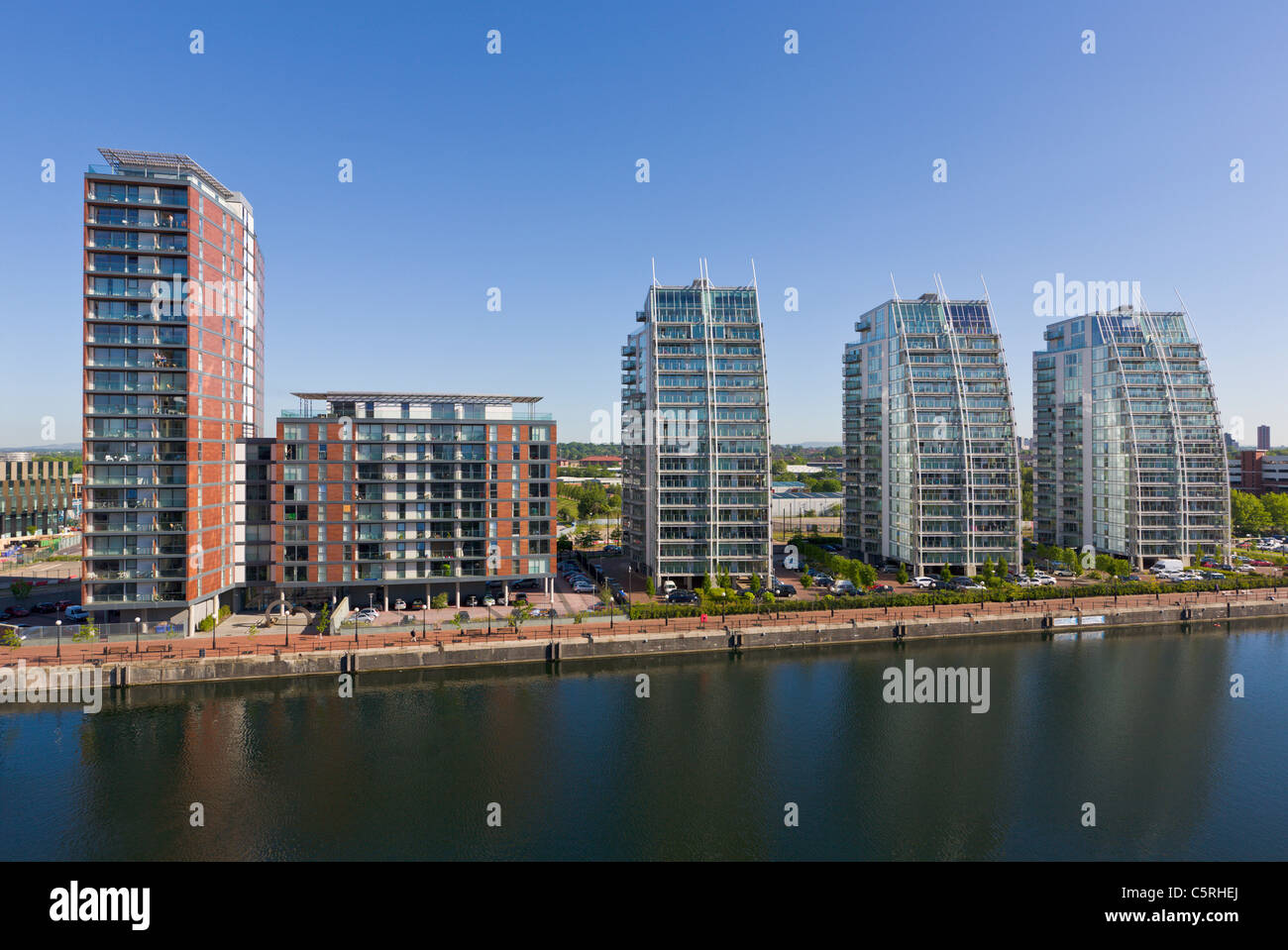 High rise housing salford hi-res stock photography and images - Alamy