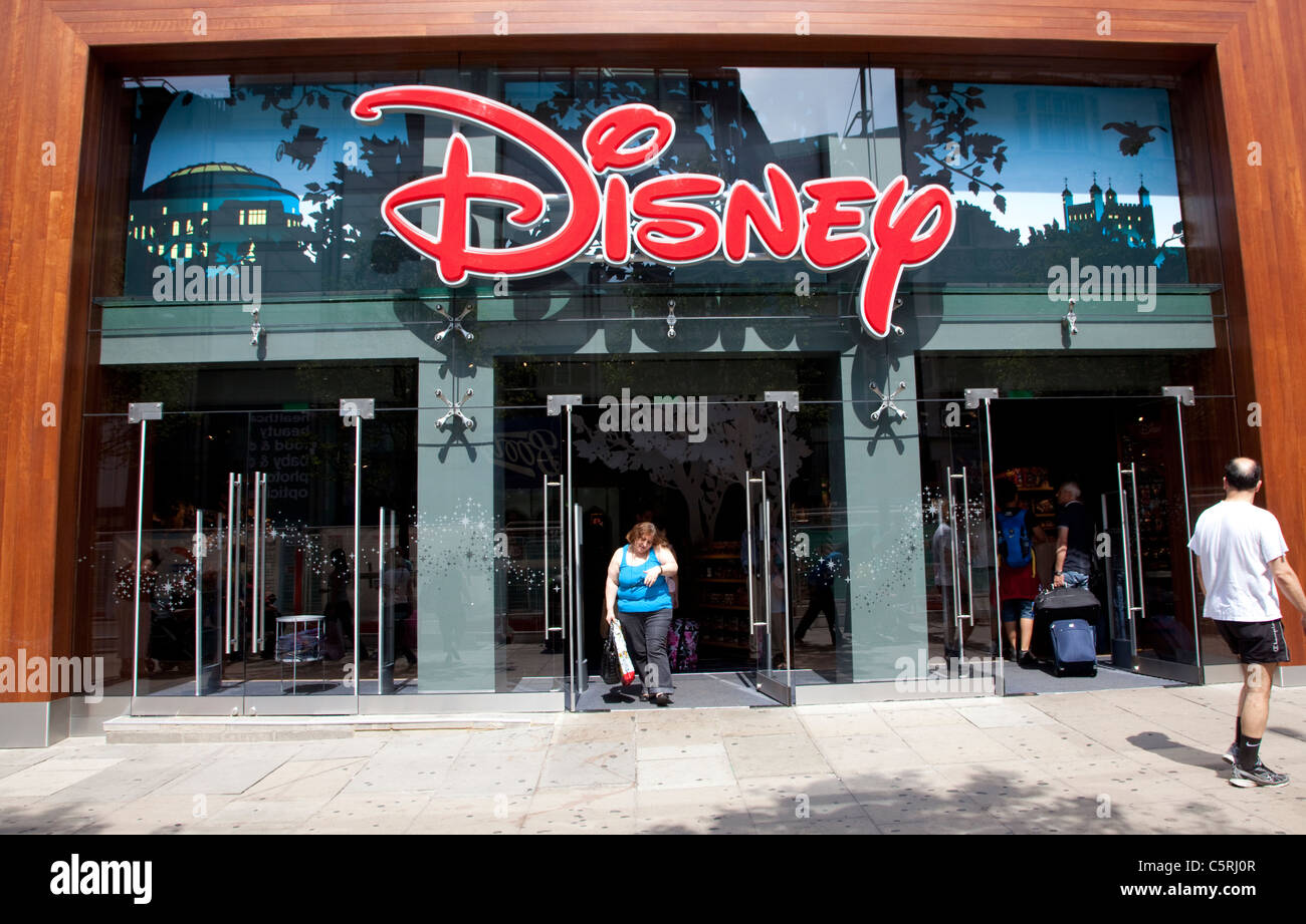 Disney Store High Resolution Stock Photography and Images - Alamy