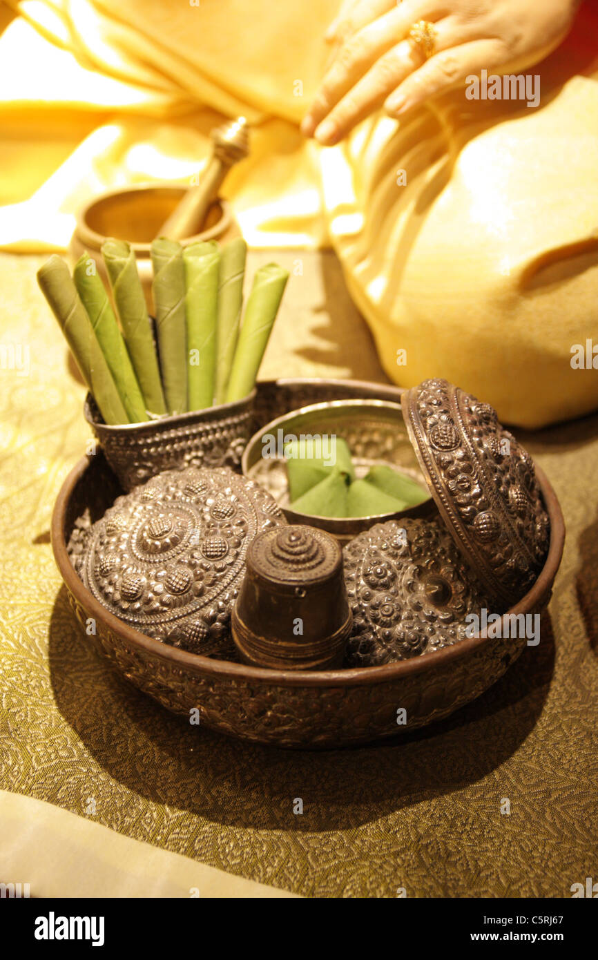 Thai style silver betel box set Stock Photo - Alamy