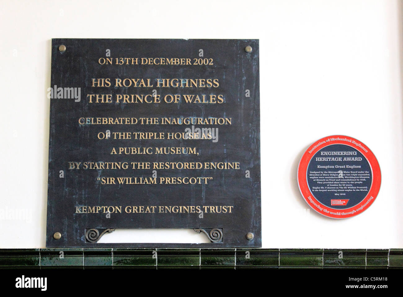 Museum plaque hi-res stock photography and images - Alamy