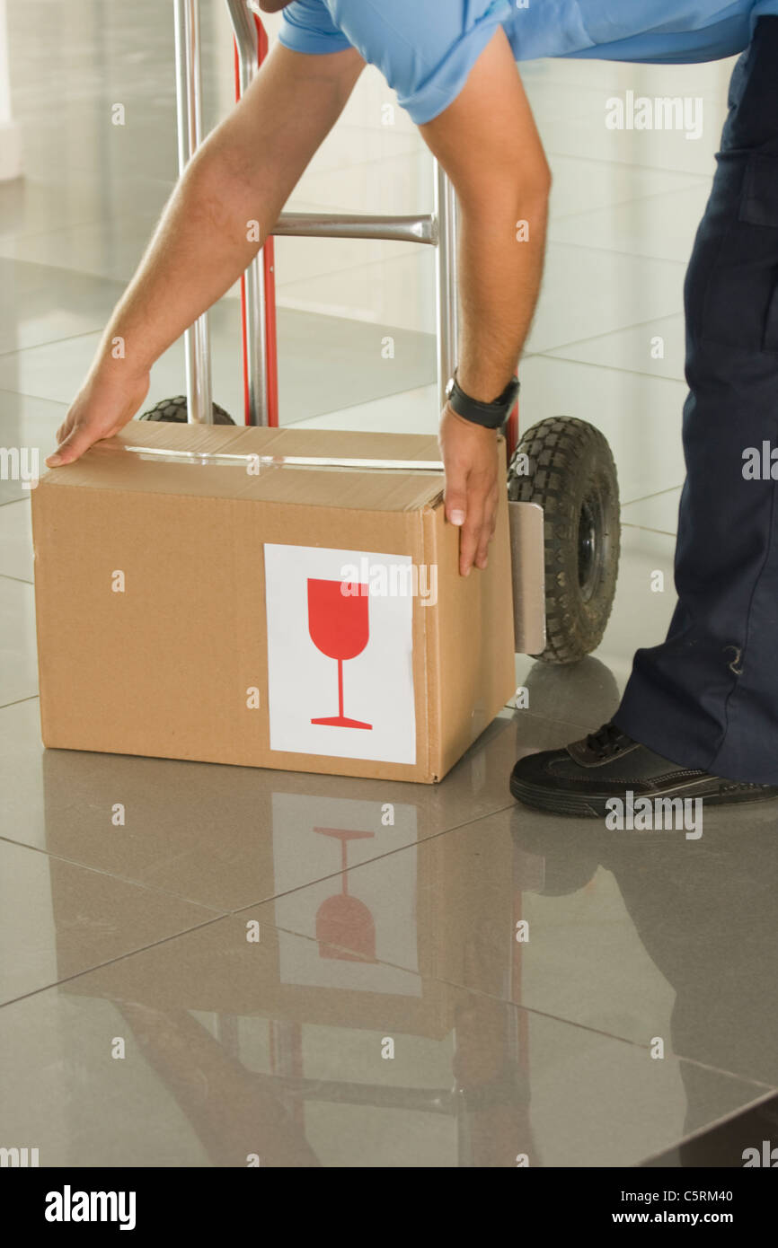 Delivery dolly transportation hi-res stock photography and images - Alamy