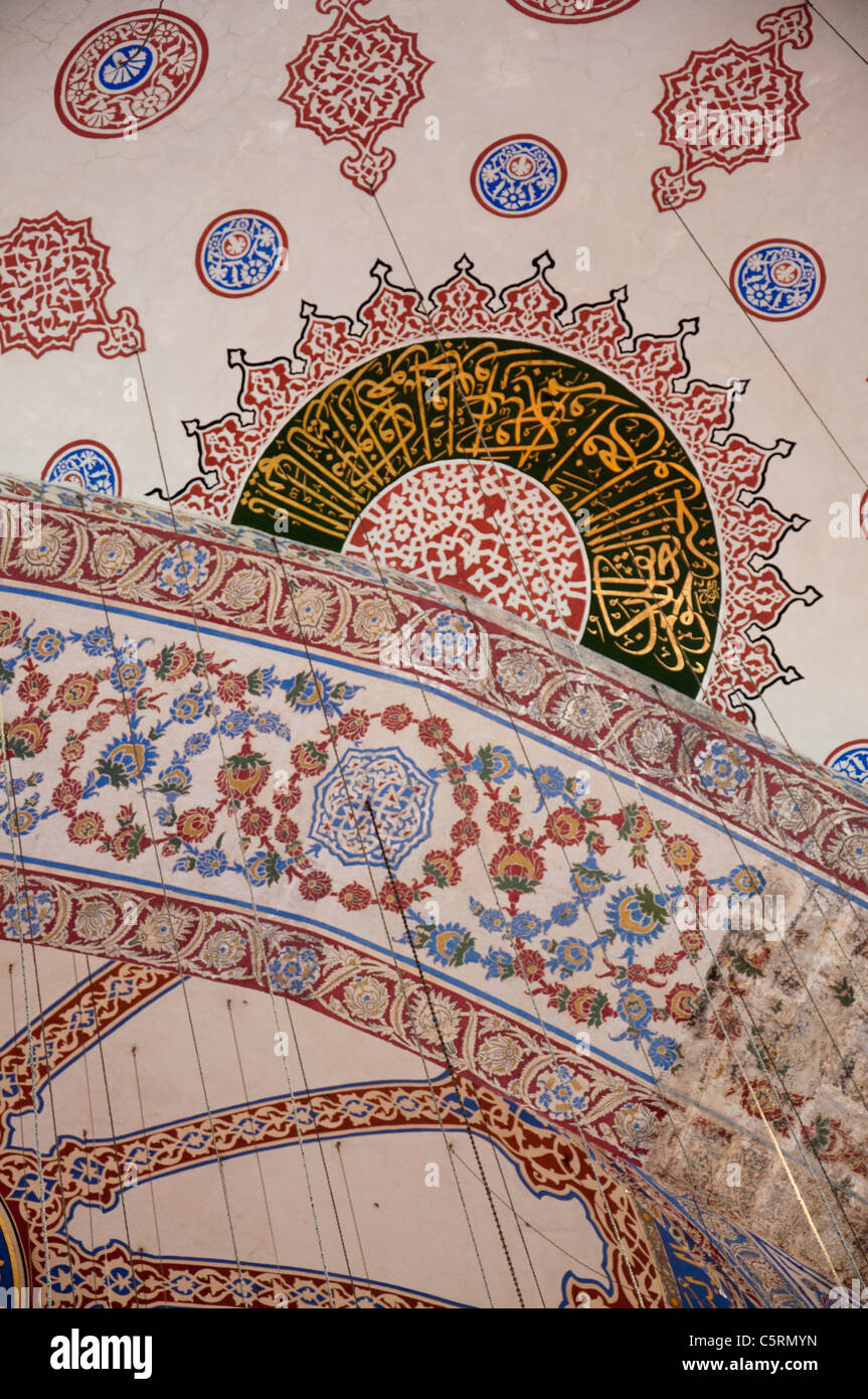 Islamic ceiling design hi-res stock photography and images - Alamy