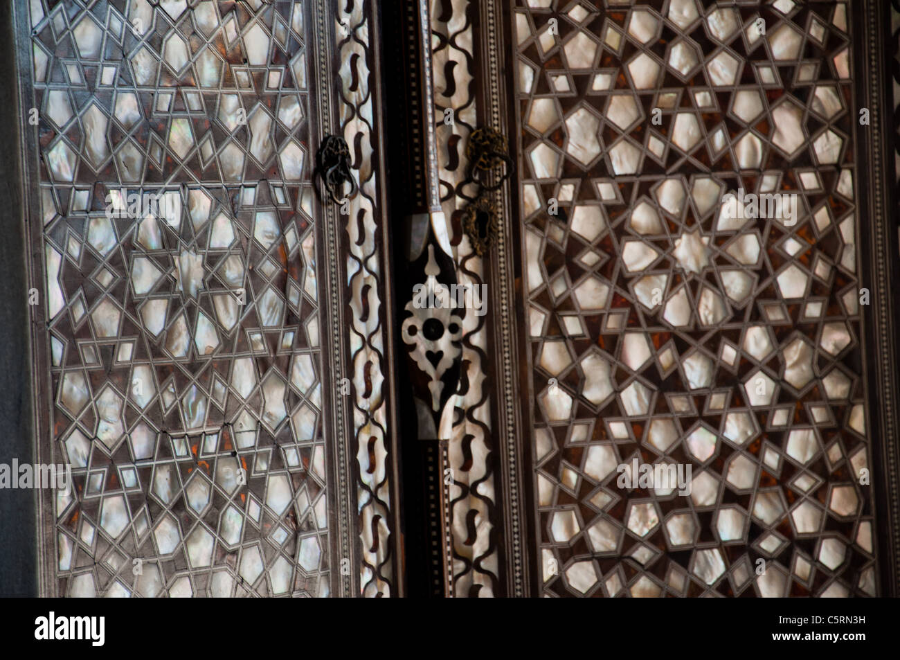 Inlaid pearl doors, Topkapi Palace, Istanbul, Turkey Stock Photo - Alamy