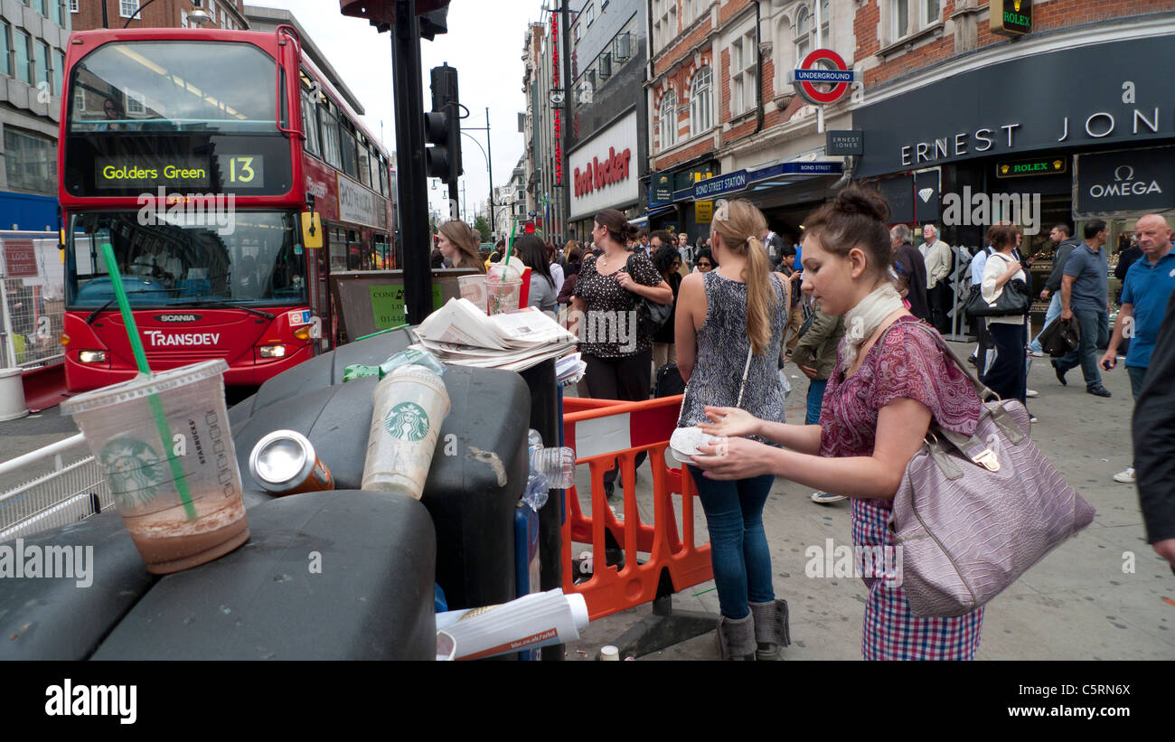 Crowd people waiting buses bus hi-res stock photography and images - Alamy