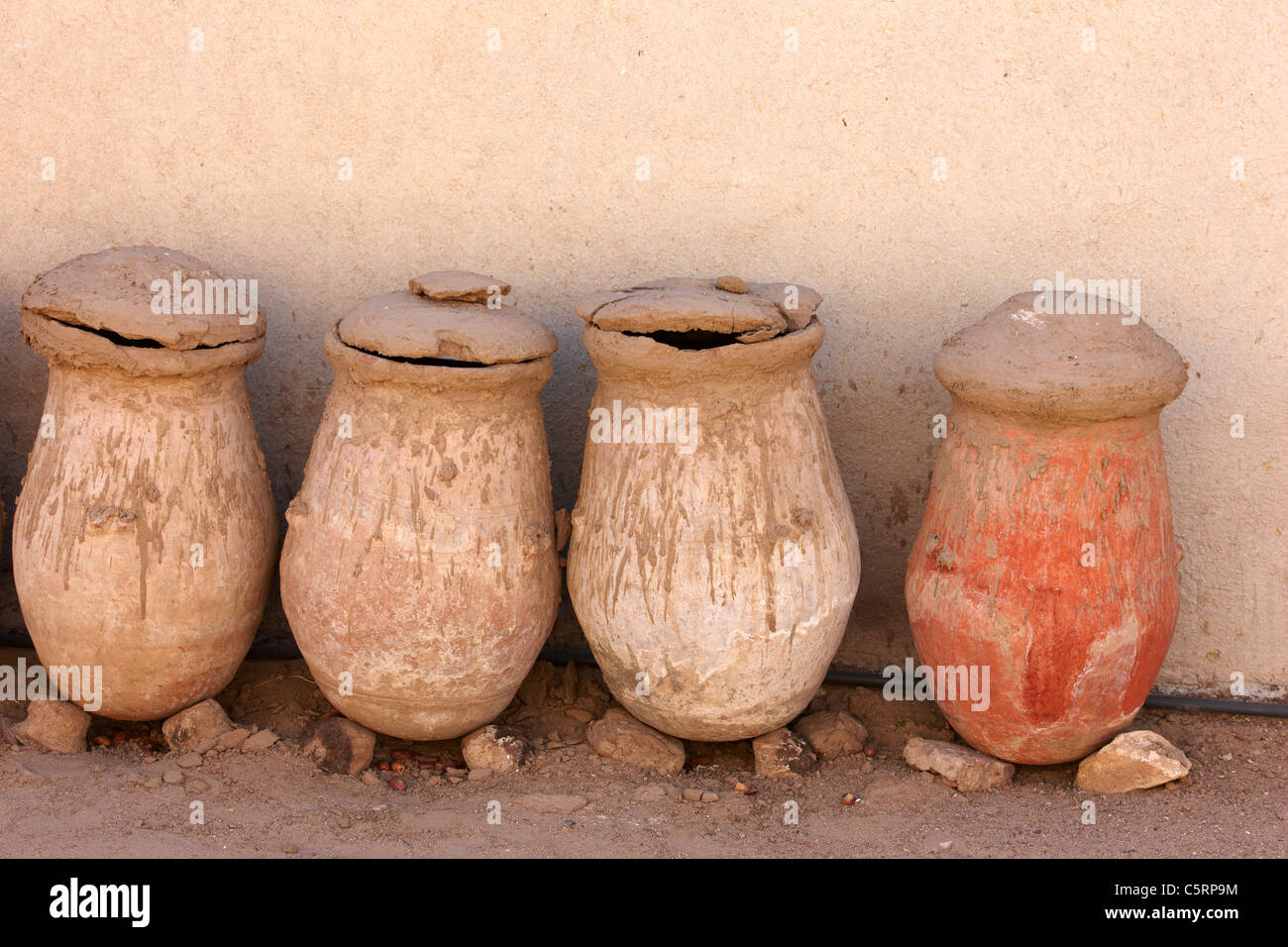 Clay africa hi-res stock photography and images - Alamy