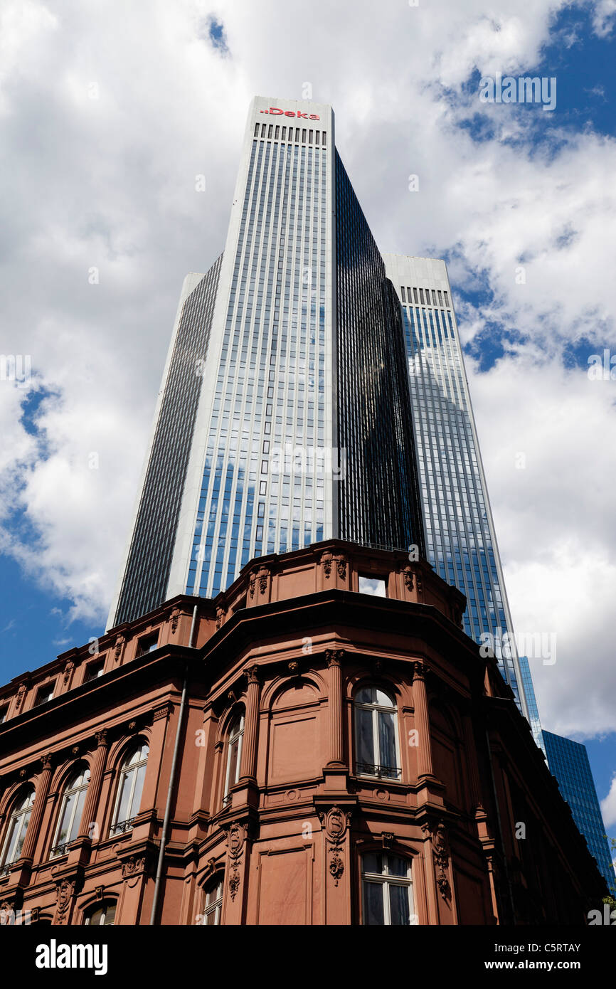 Deka bank tower hi-res stock photography and images - Alamy