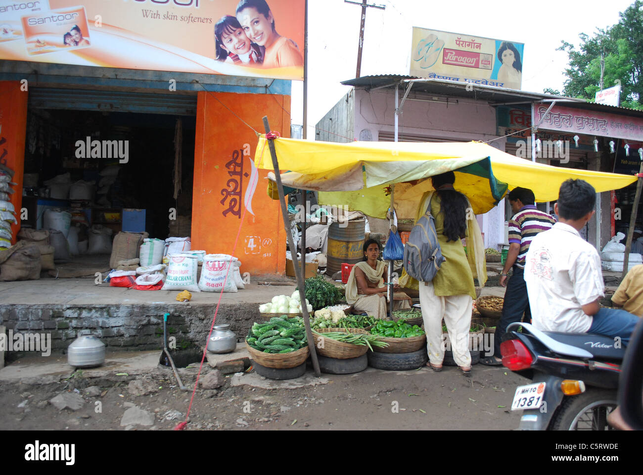 Countryside market hi-res stock photography and images - Alamy